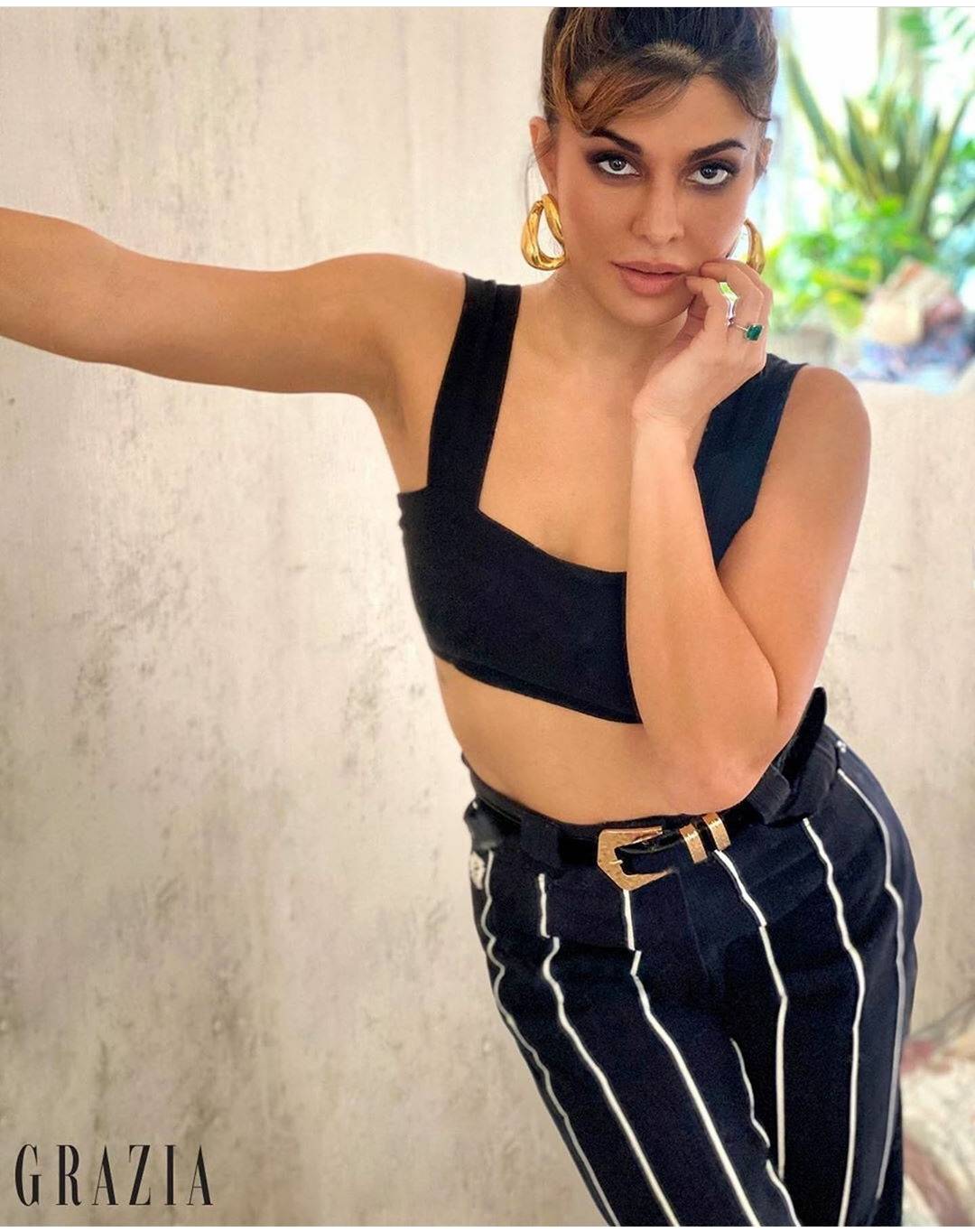 Jacqueline Fernandez Sexy Armpit | Scrolller