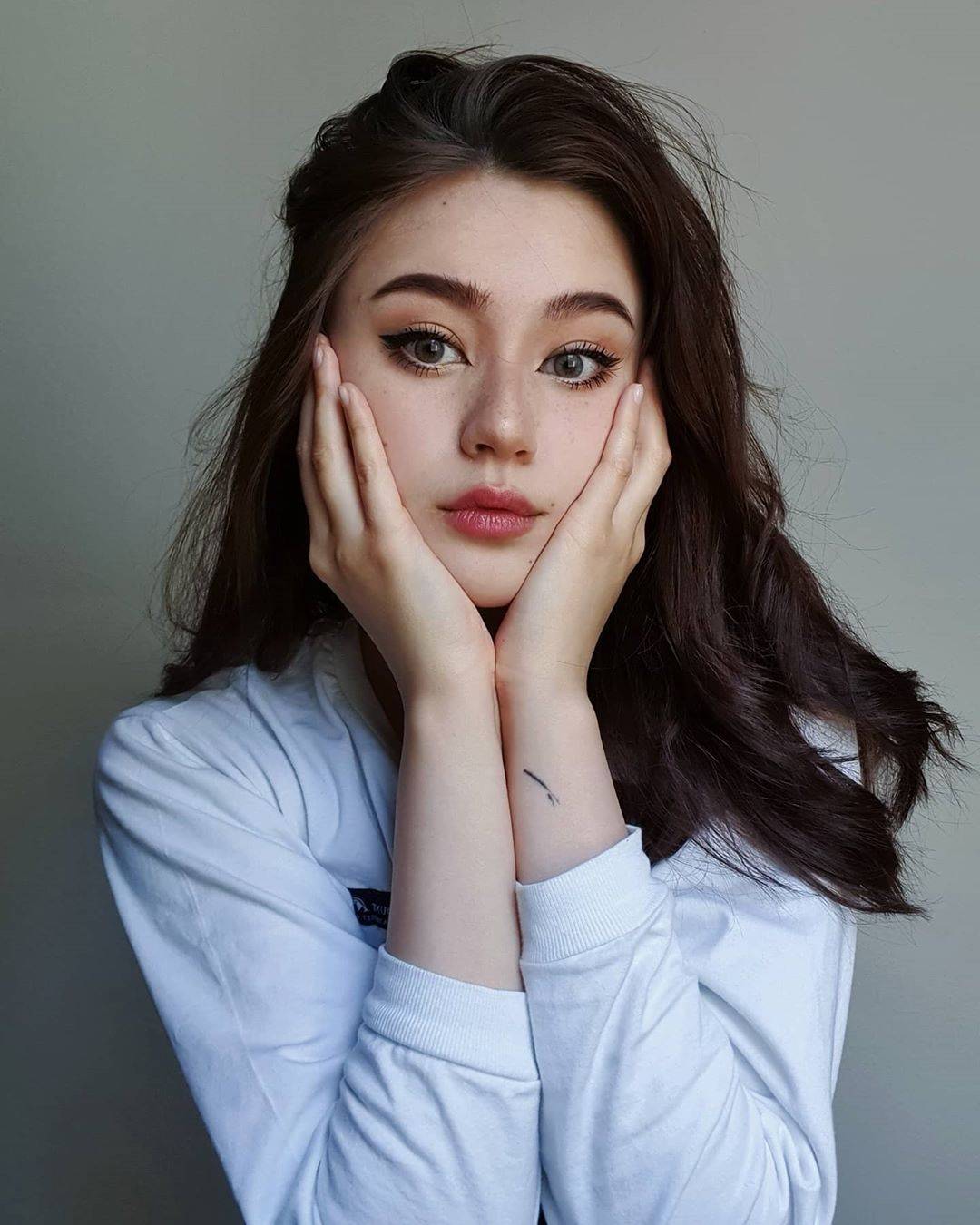 Jade-Anh Ngo | Scrolller