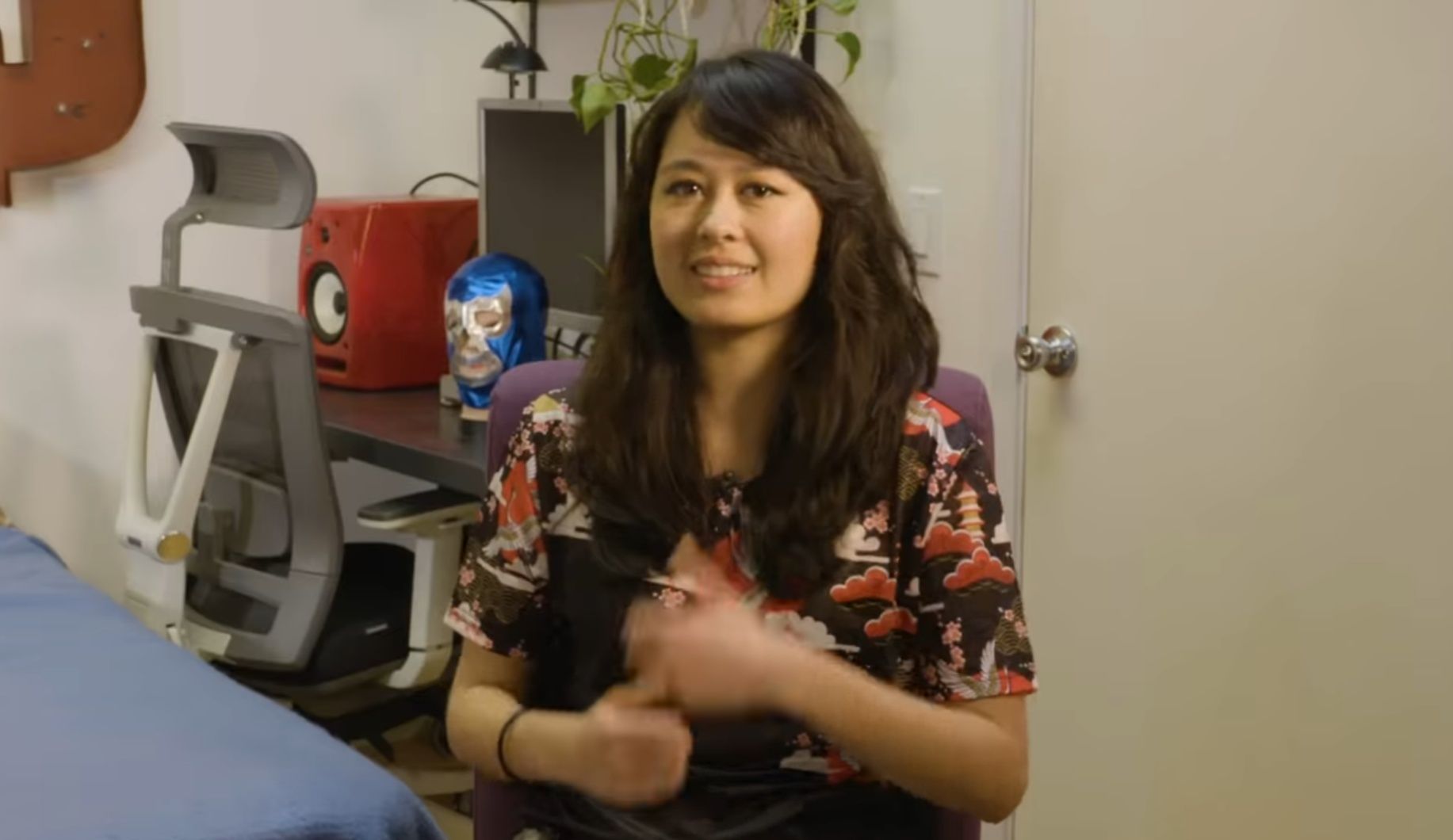 Jaiden tries to awkward handshake with herself (colorized, 2019) | Scrolller