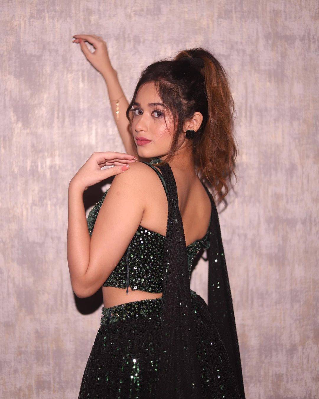 Jannat Zubair wants you too Raise her Lehnga Rip her Undies And ram your Rod in her Butt | Scrolller