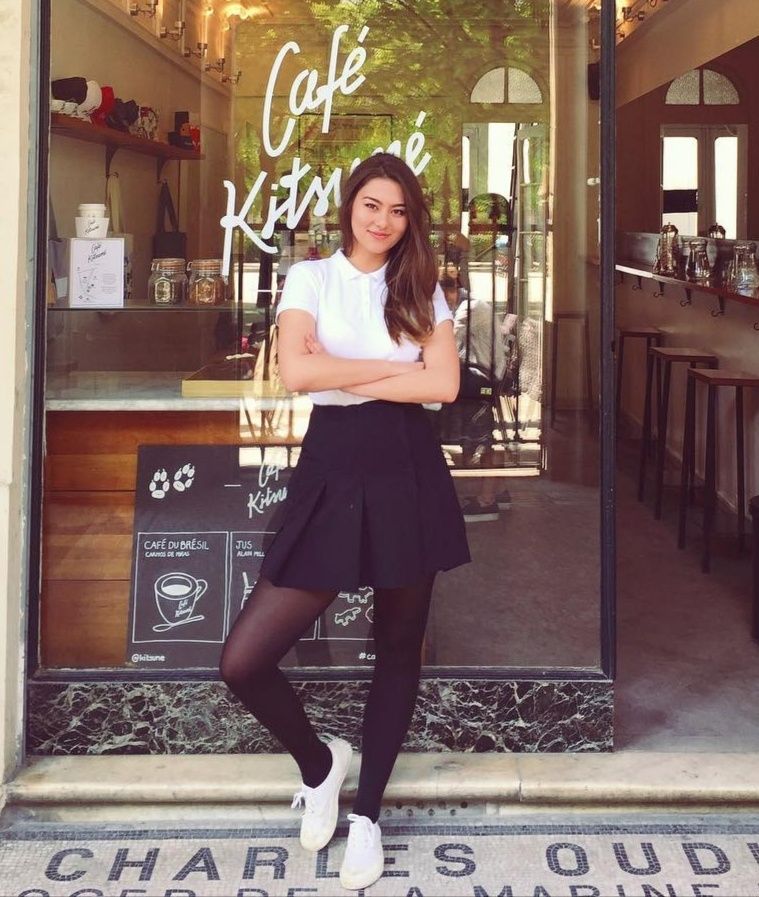 Japanese / French | Scrolller