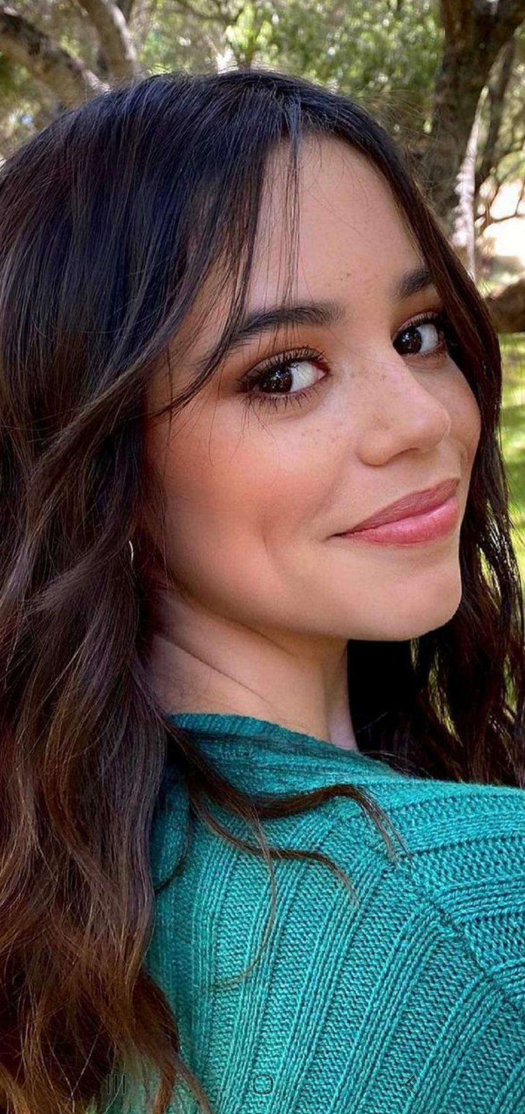 Jenna Ortega Is A Very Fuckable 18 Year Old Scrolller