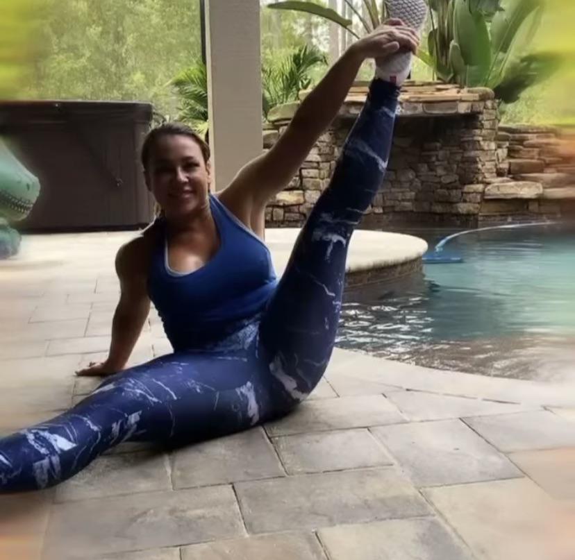 Jenni 😳 | Scrolller