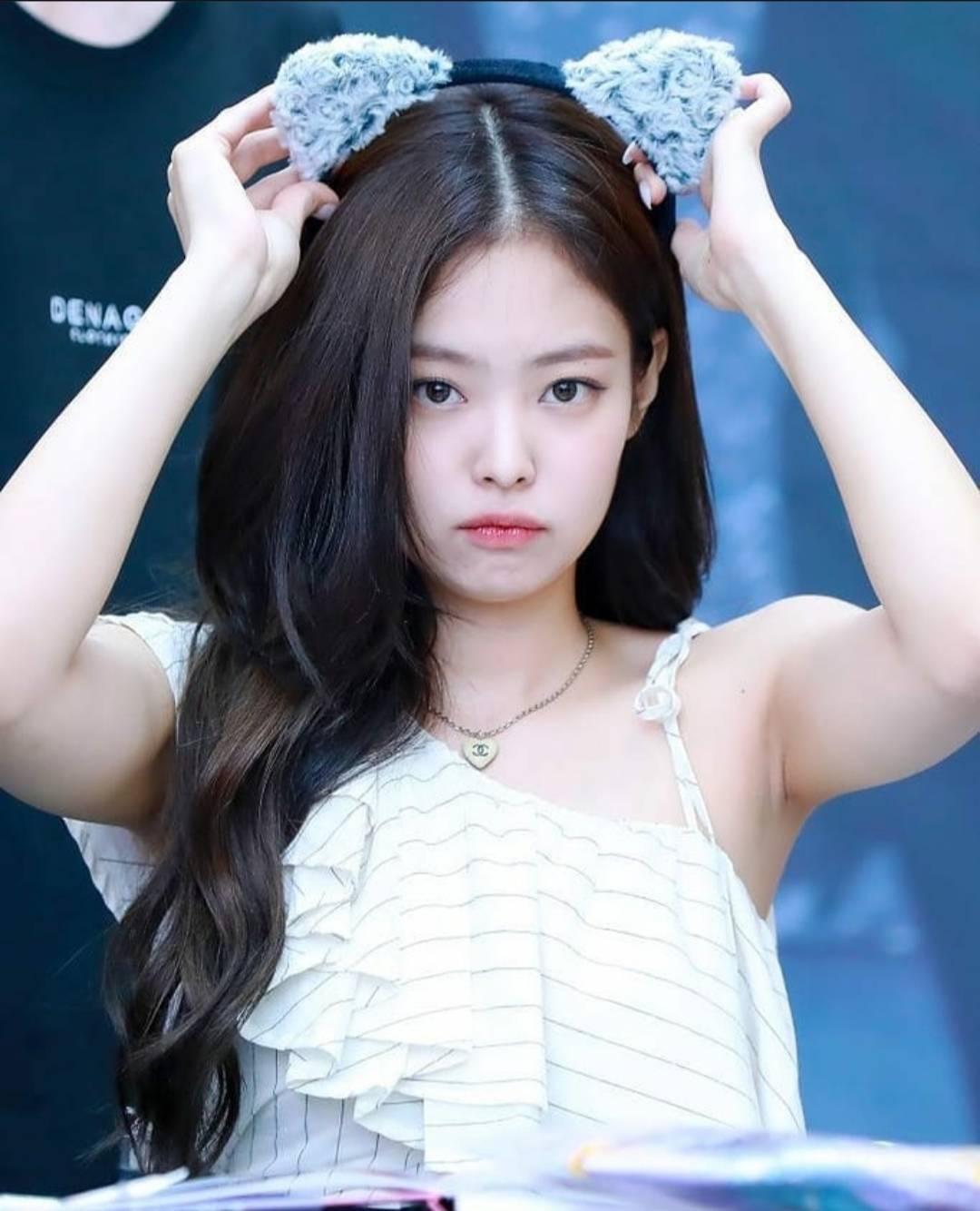 Jennie | Scrolller