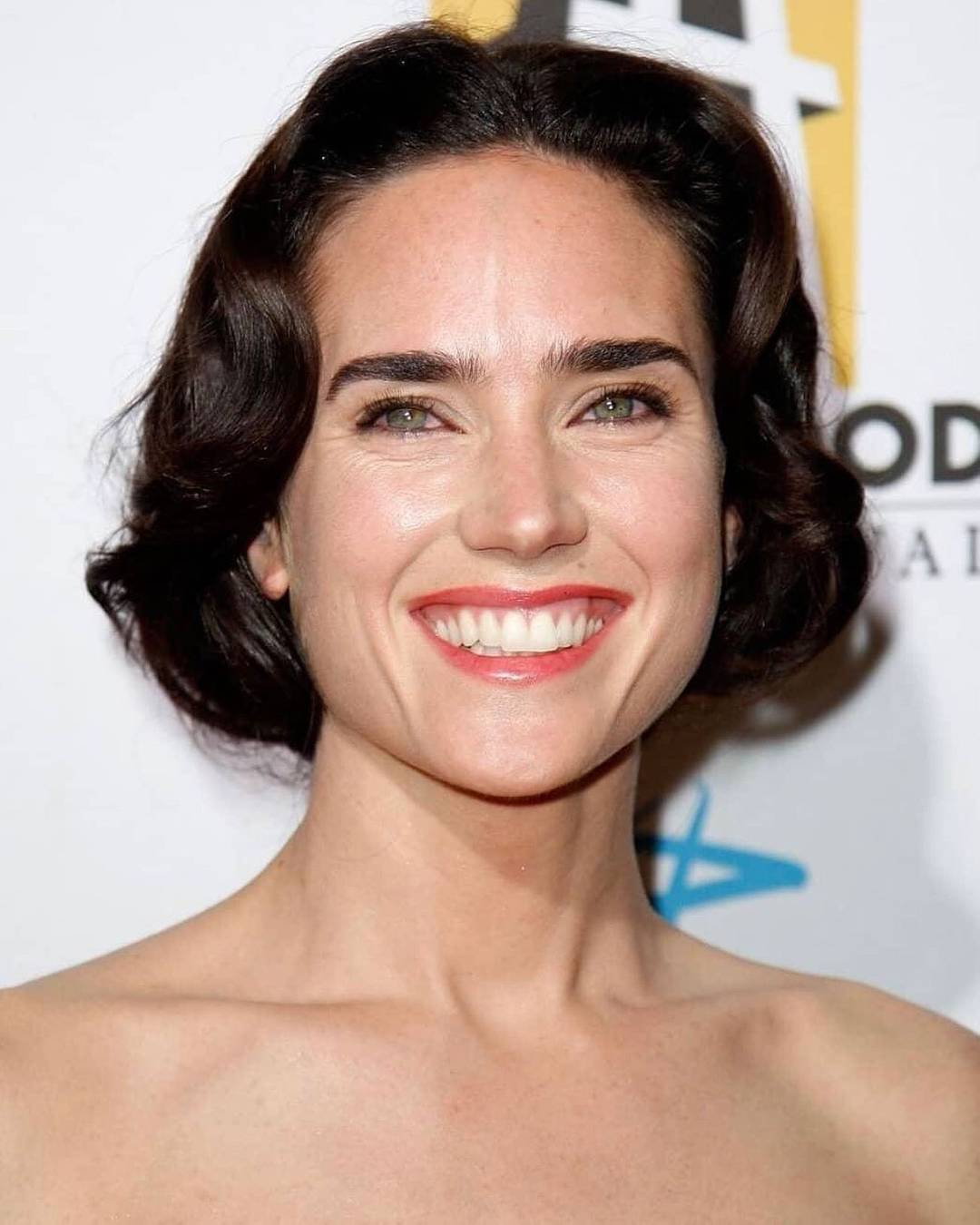Jennifer Connelly Scrolller