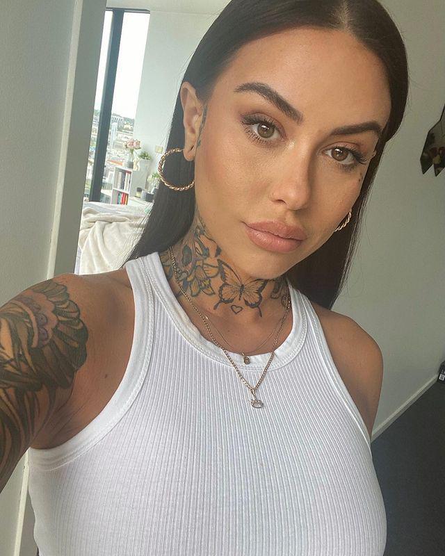 Jessica Brody [irtr] | Scrolller