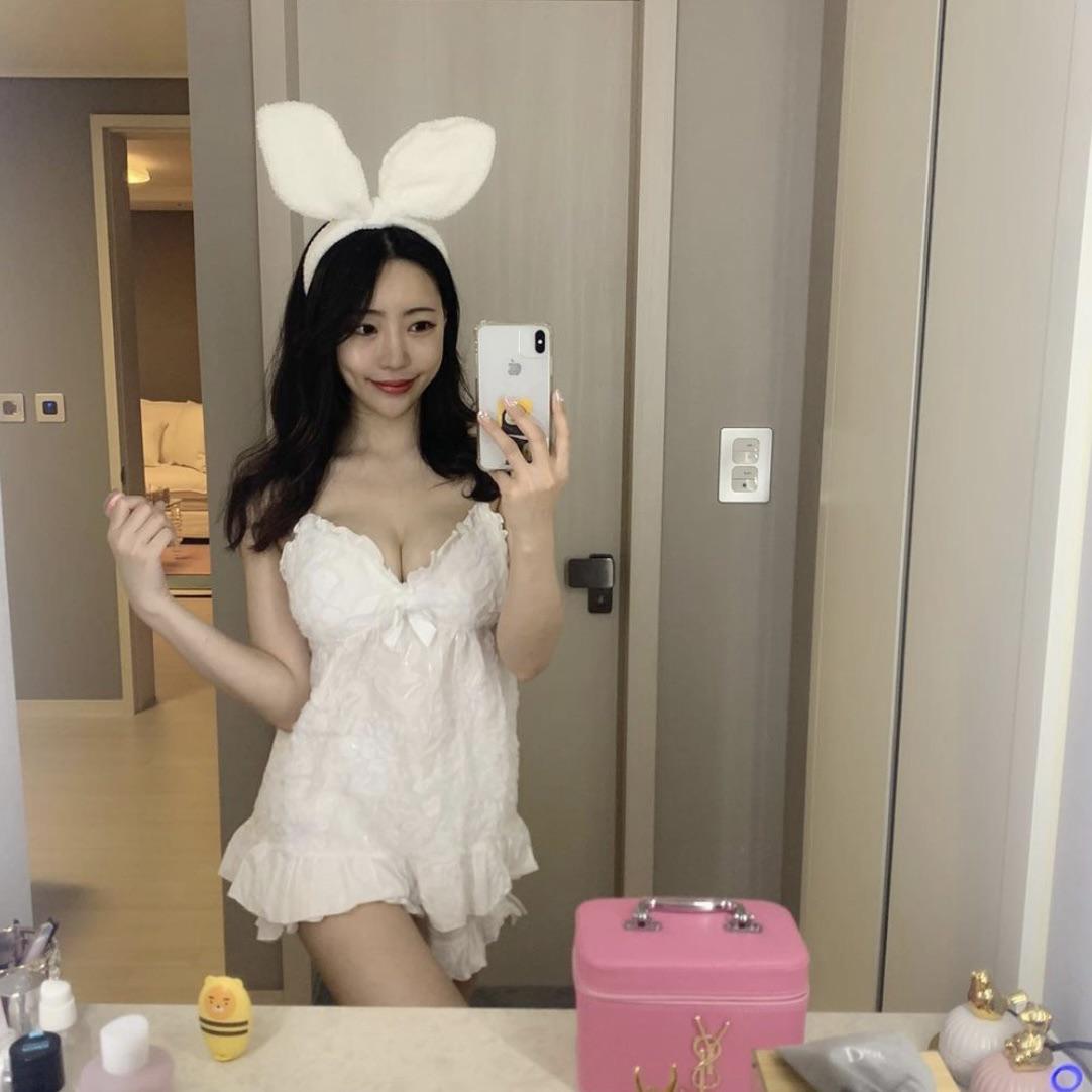 Ji Linda | Scrolller