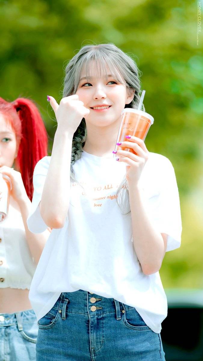 Jiheon approves | Scrolller