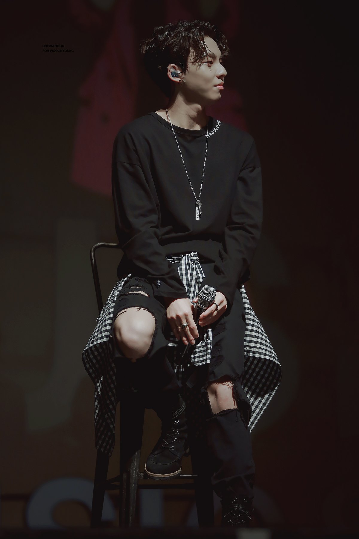 Jinyoung Scrolller 4111