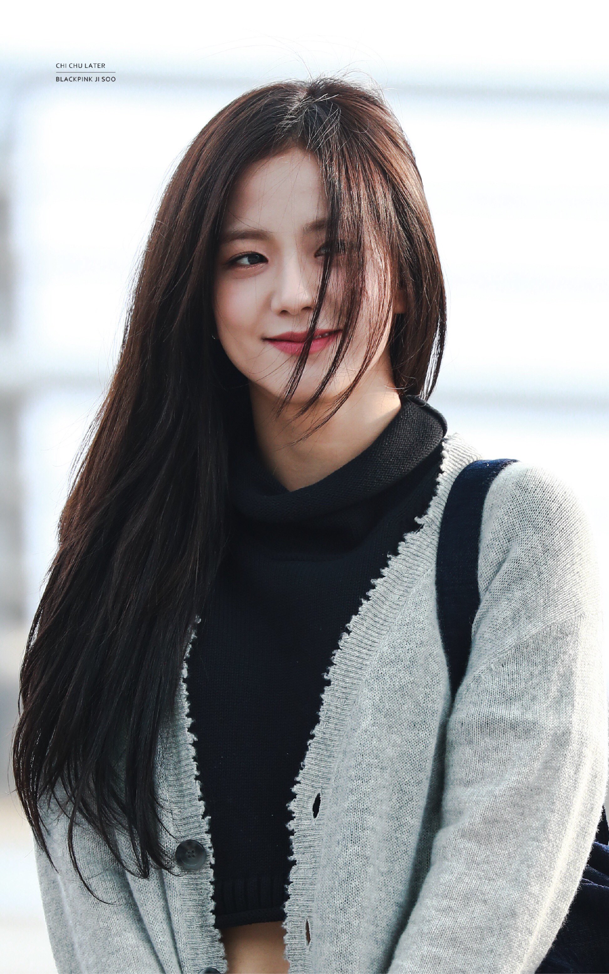 Jisoo Grin | Scrolller