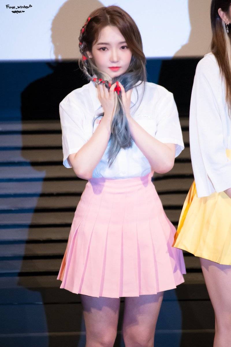 Jisun's hair | Scrolller