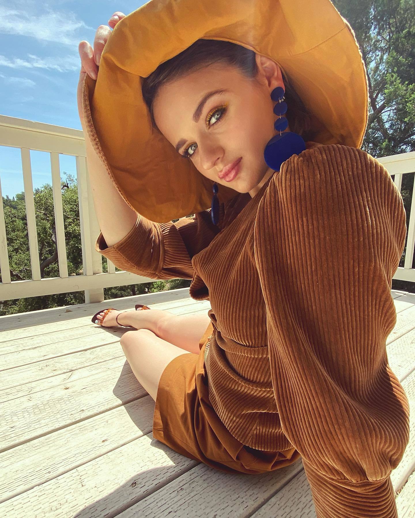 Joey King | Scrolller