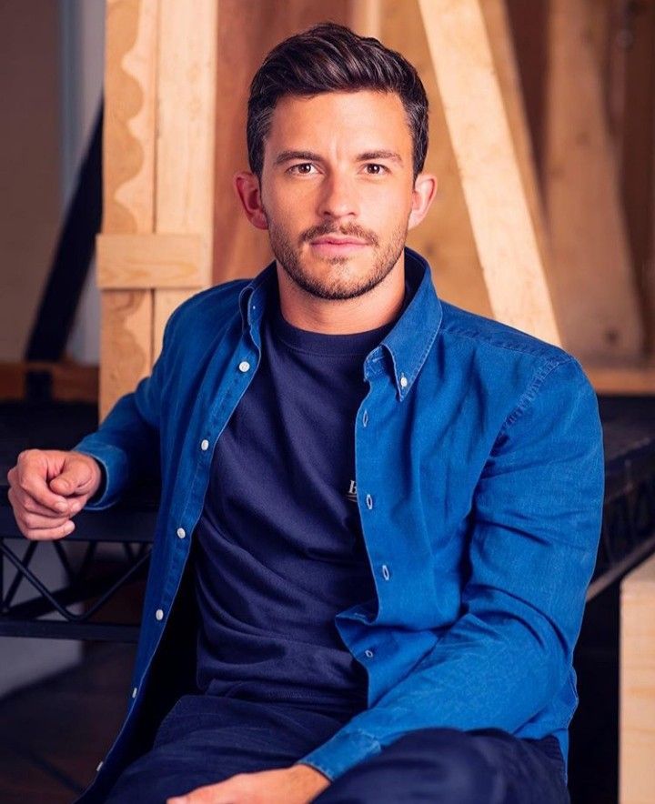 Jonathan Bailey. Because Rege Jean Page wasn't the only hottie in Bridgerton. | Scrolller