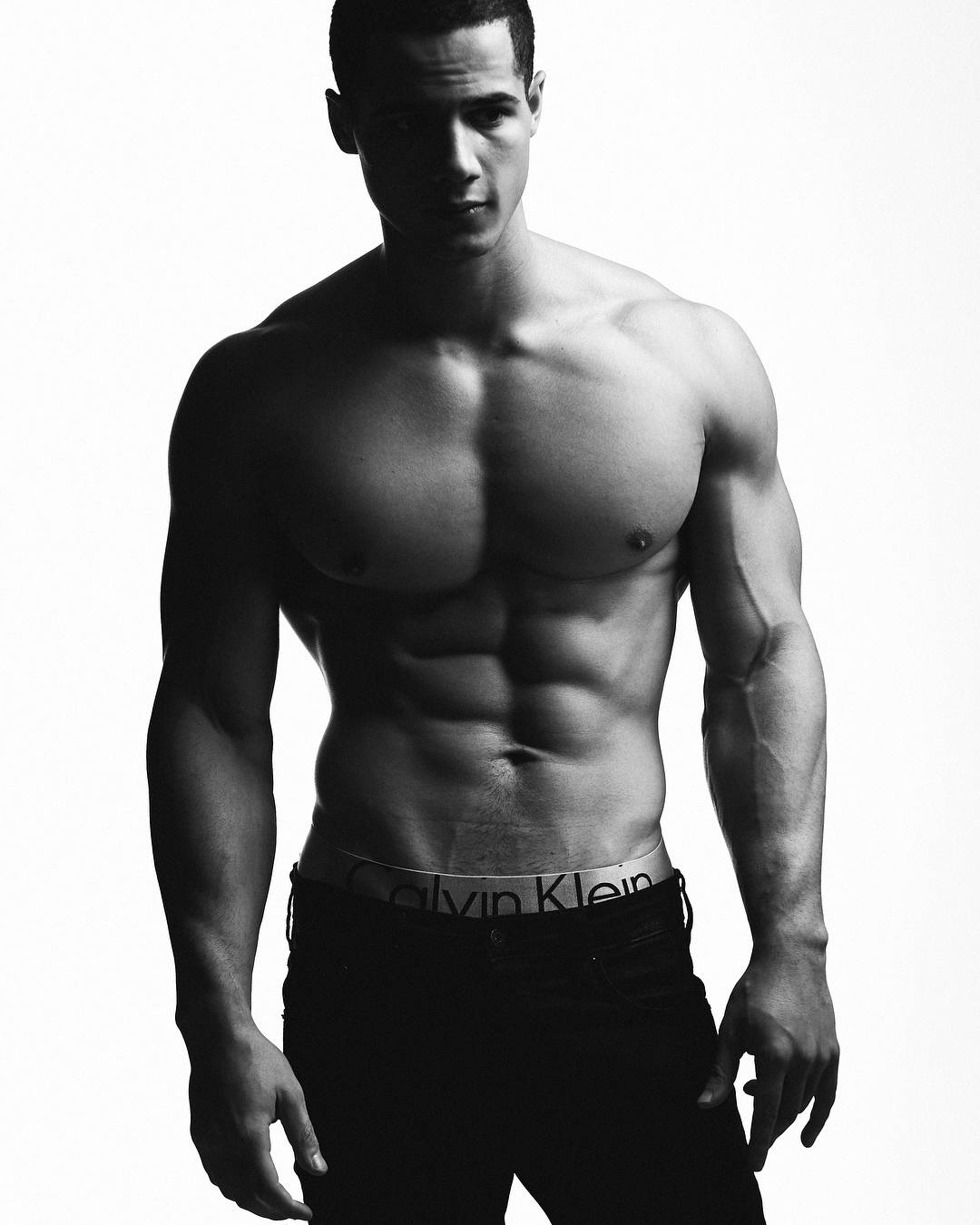 Jordan Torres | Scrolller