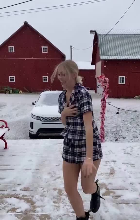Jordyn Jones dancing in the snow | Scrolller
