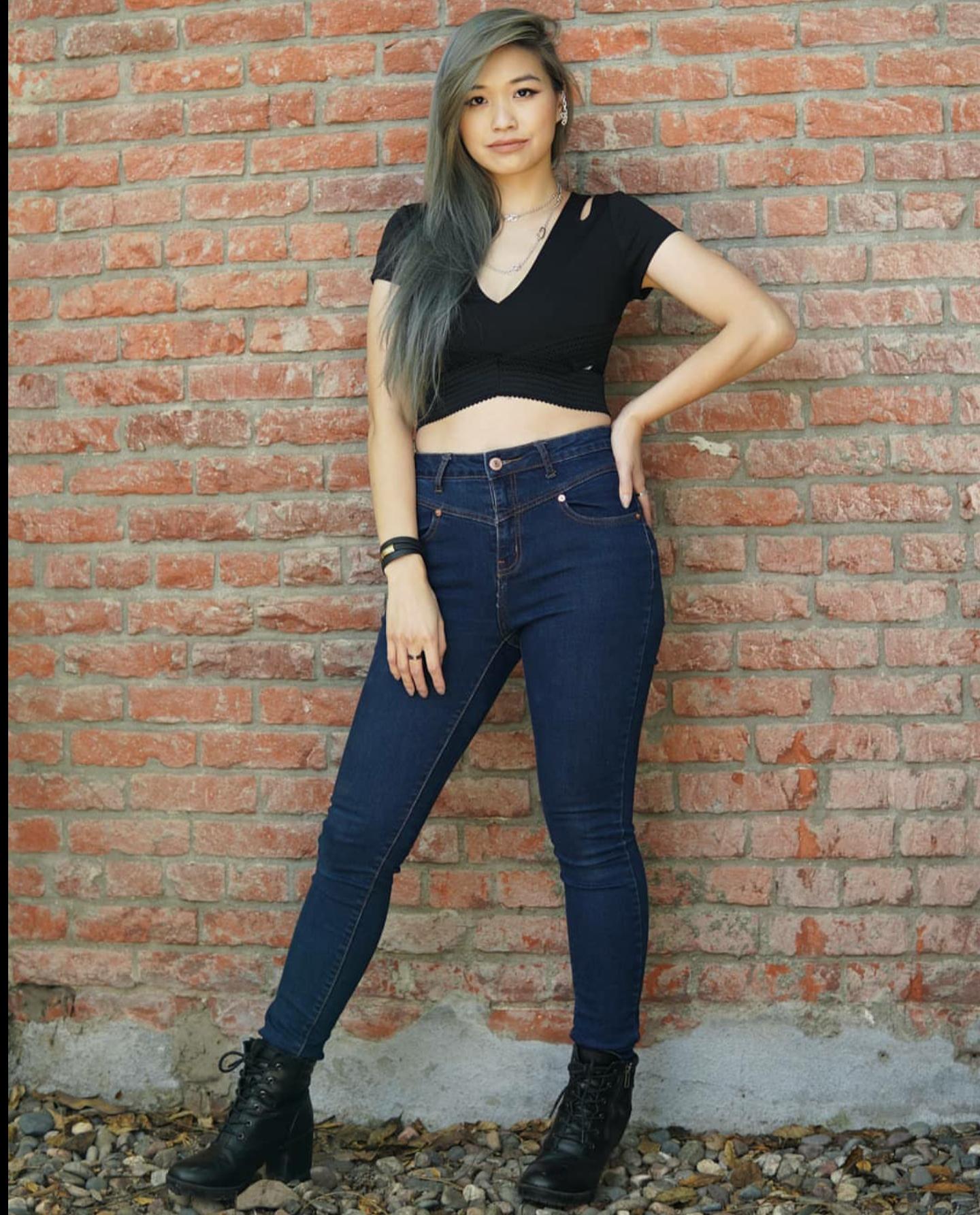 Julia 😍 | Scrolller