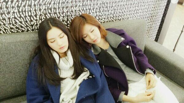 Jungah Twitter update (chilling with Nana) | Scrolller