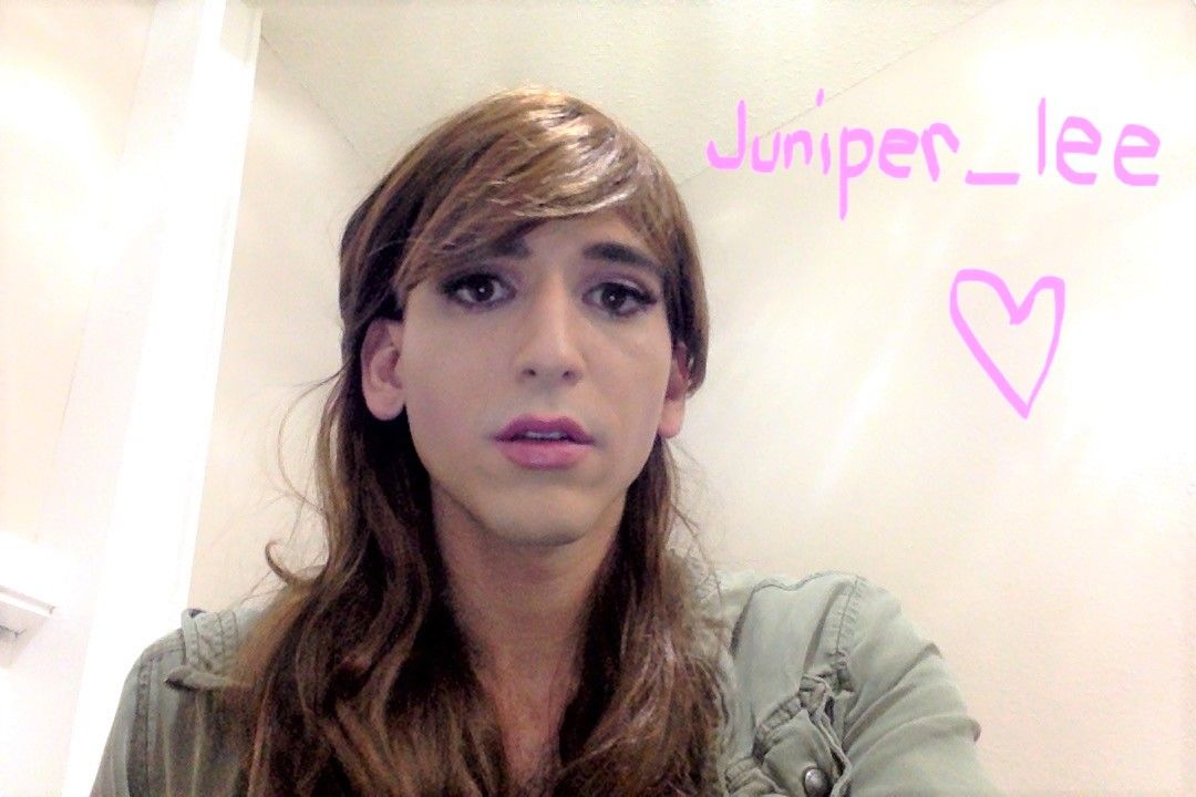 Juniper_Lee | Scrolller