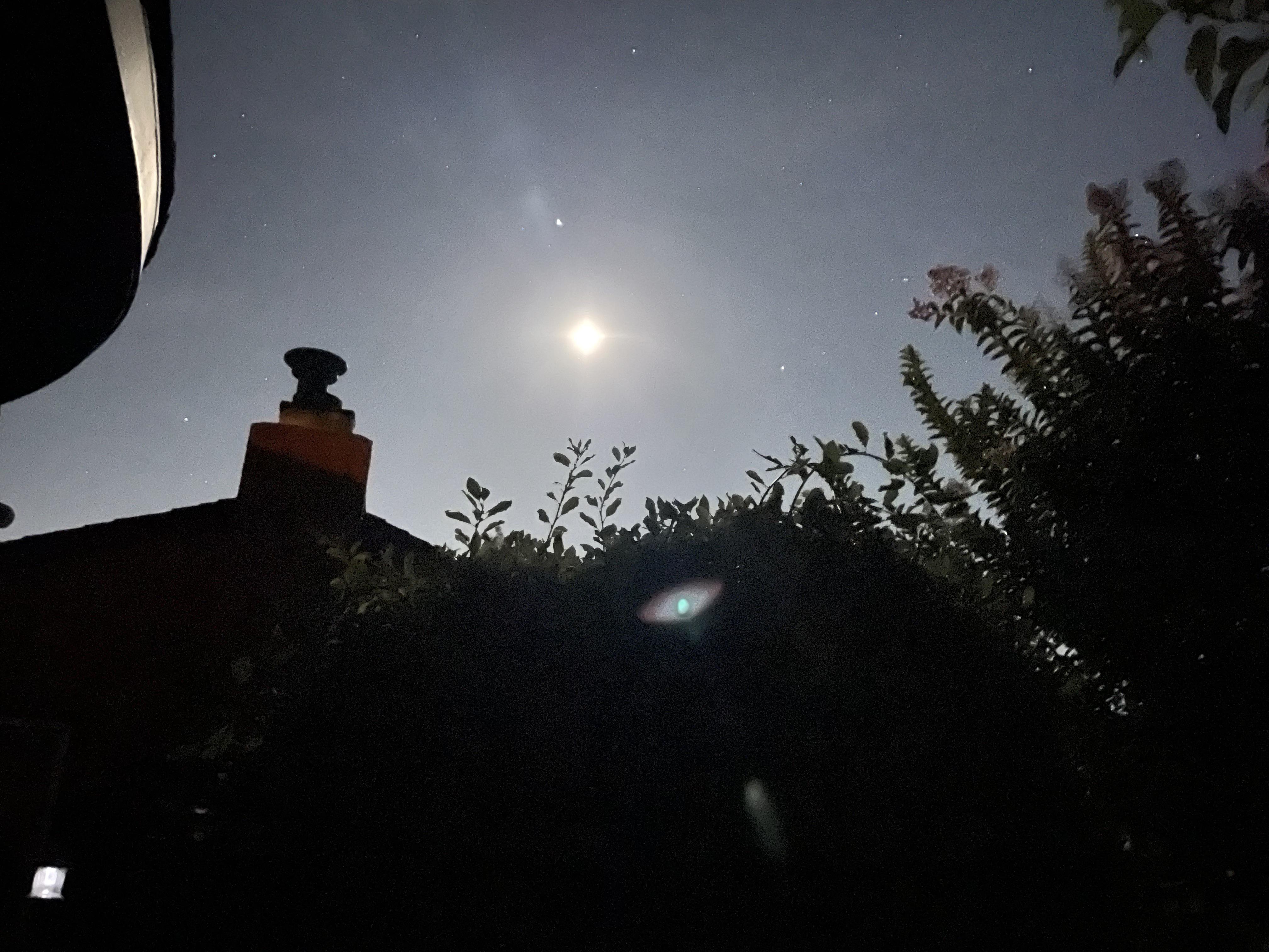 Jupiter, Saturn and Moon | Scrolller