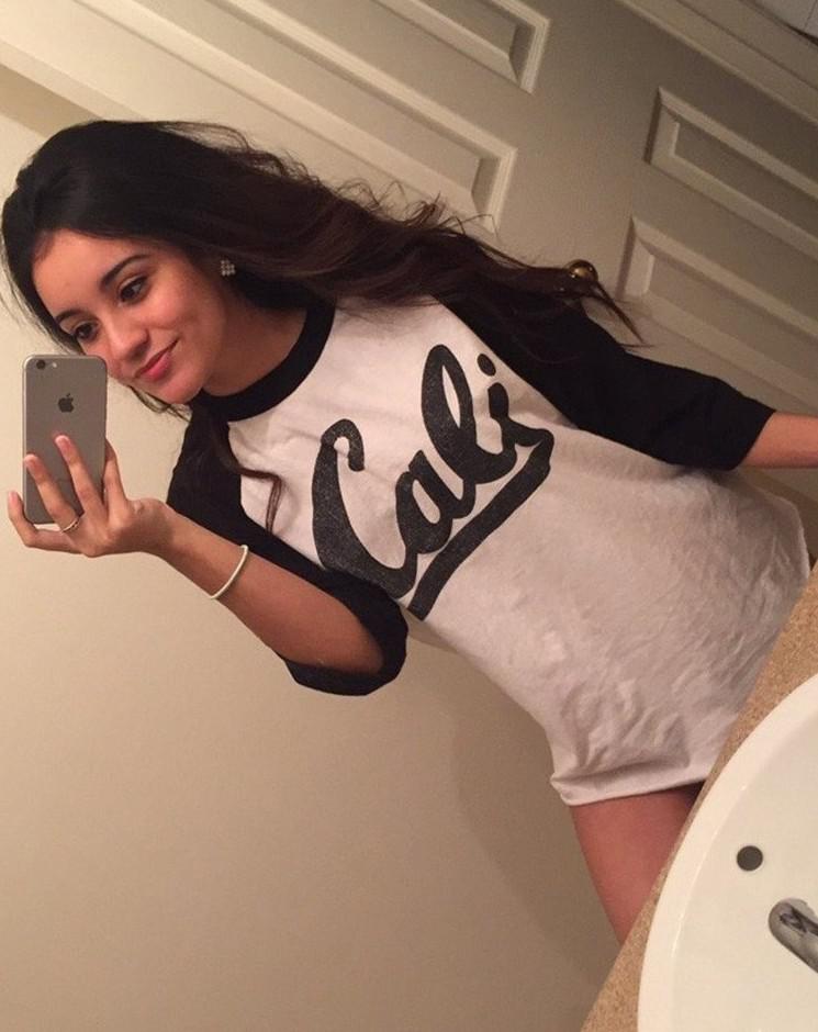 Just a 19yo Cali girl 😝 | Scrolller