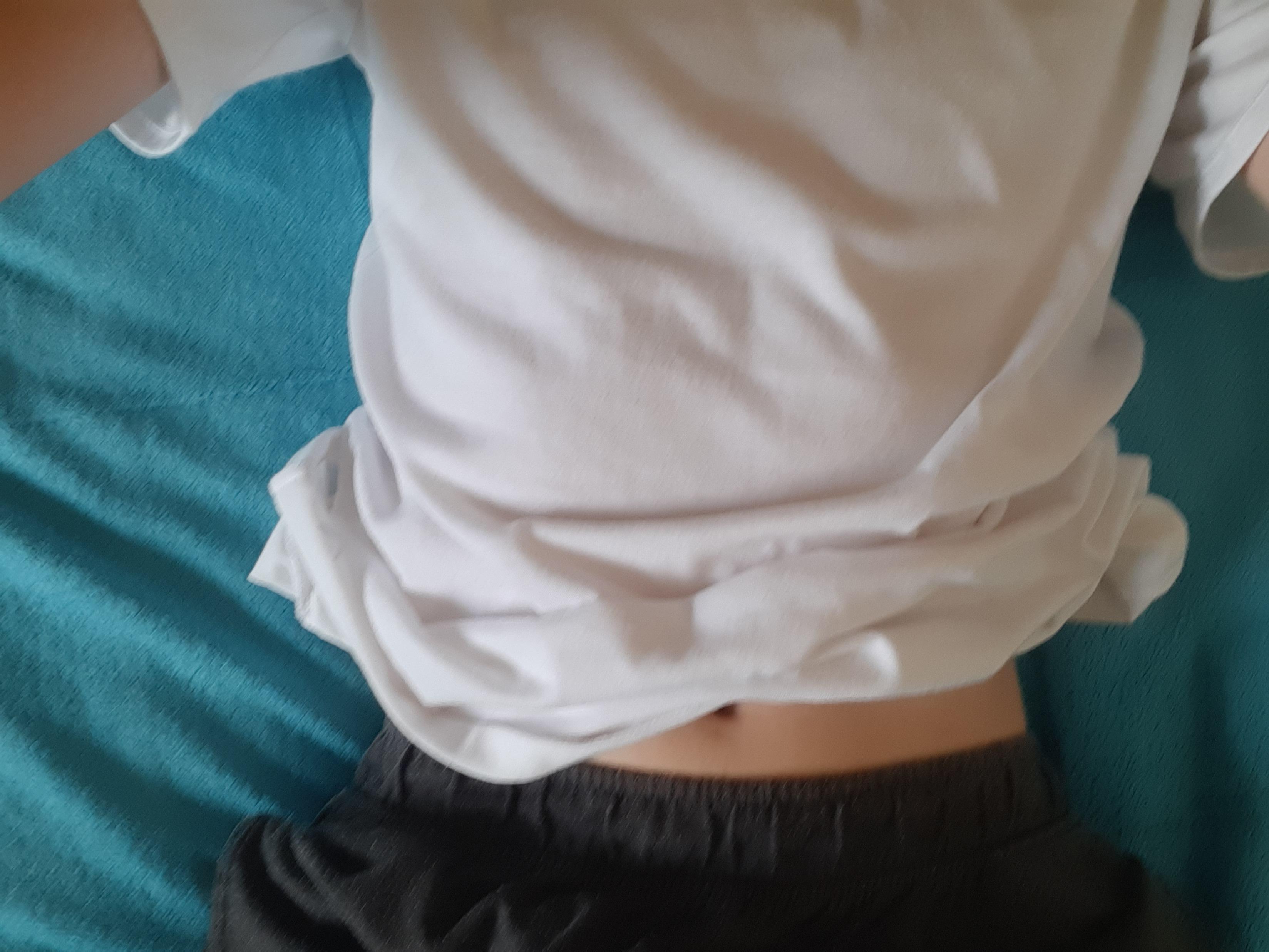 Just a little peak | Scrolller