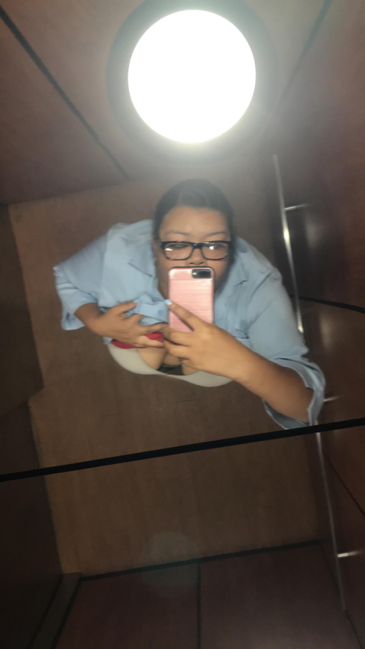 Just a little peek in the elevator 😉 | Scrolller