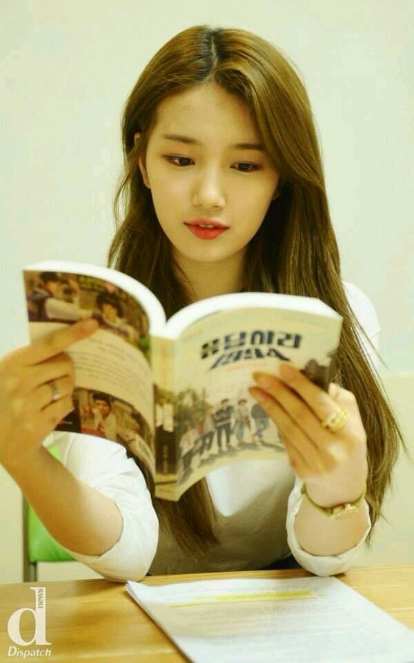 Just a pretty girl reading a book | Scrolller