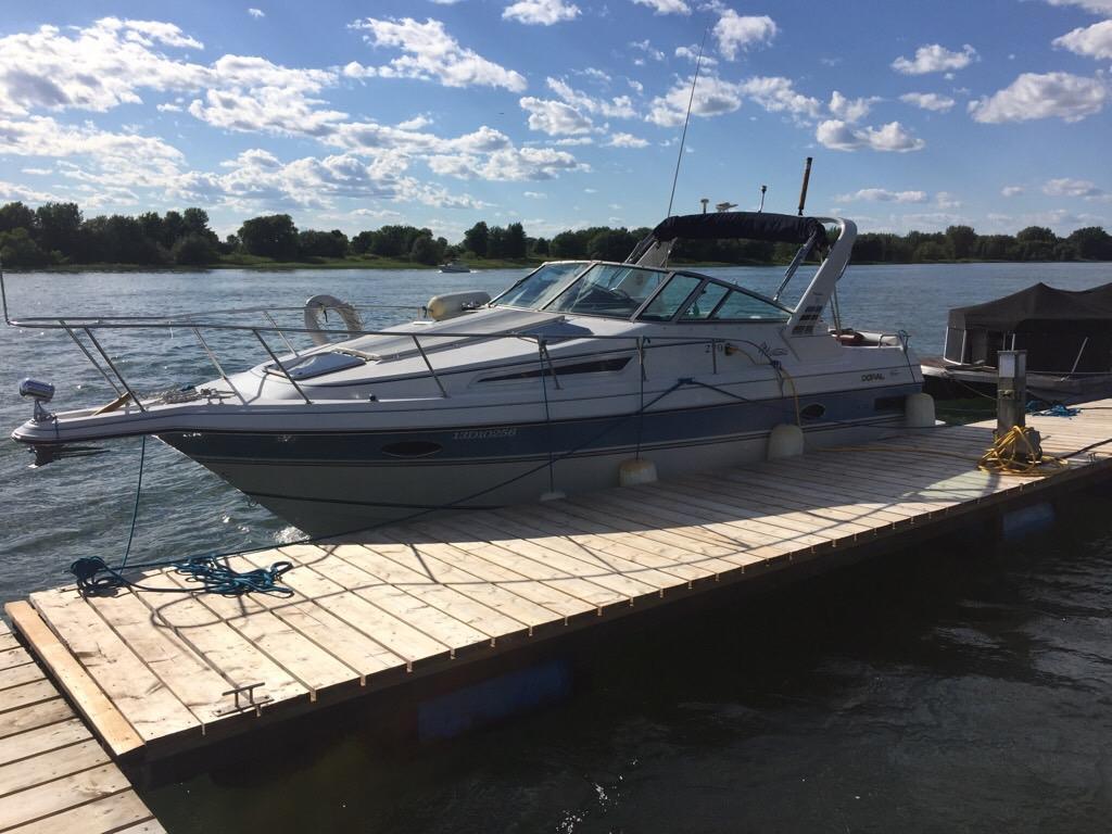 Just bought my first boat with my wife 1990 Doral Monticello 270 ...