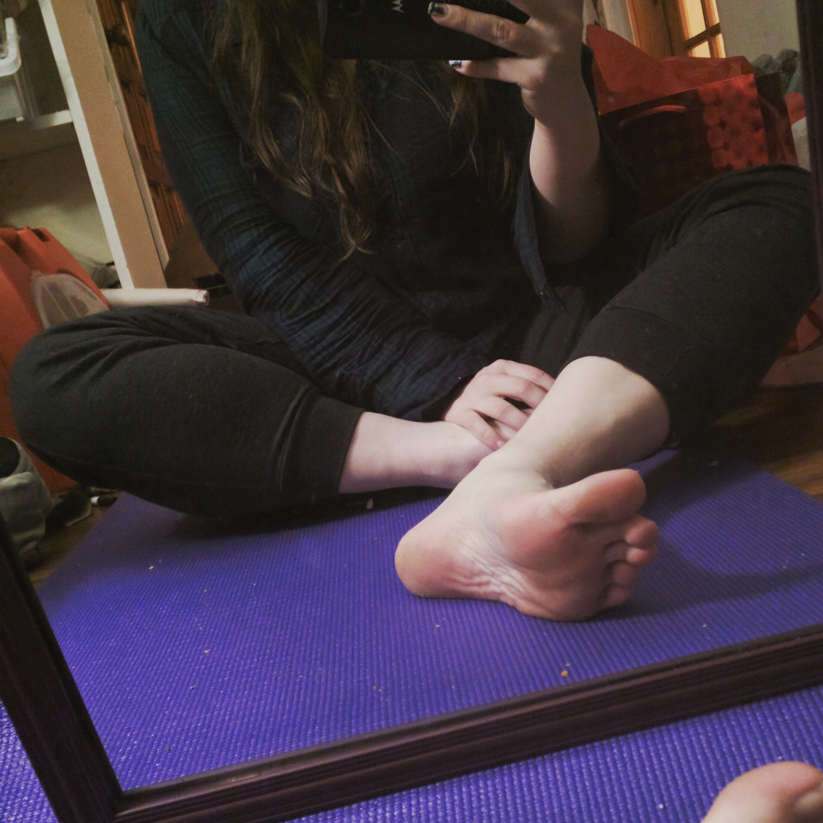 Just checking out my reflection | Scrolller