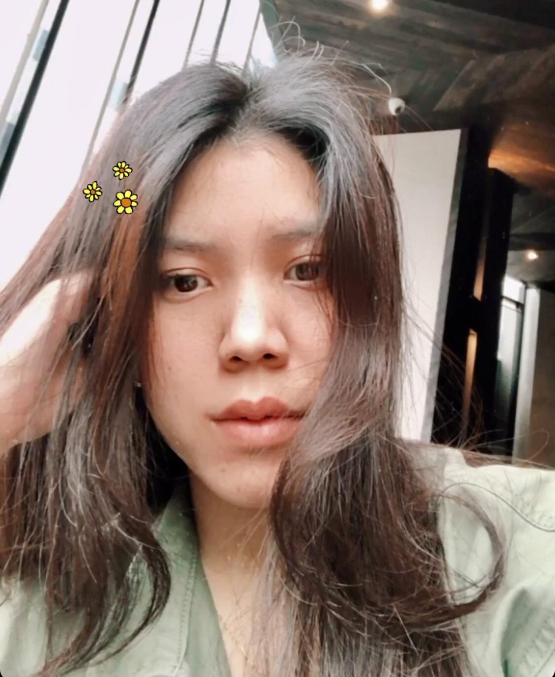 Just feel like drop my selfie here 😋23f | Scrolller