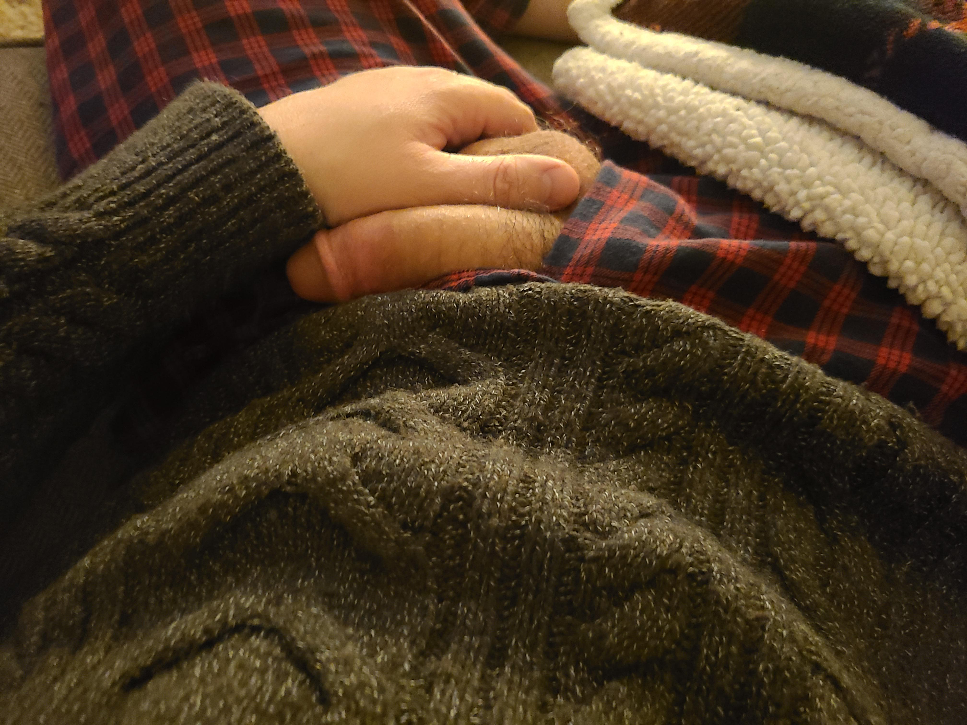 Just...hanging out on the couch | Scrolller