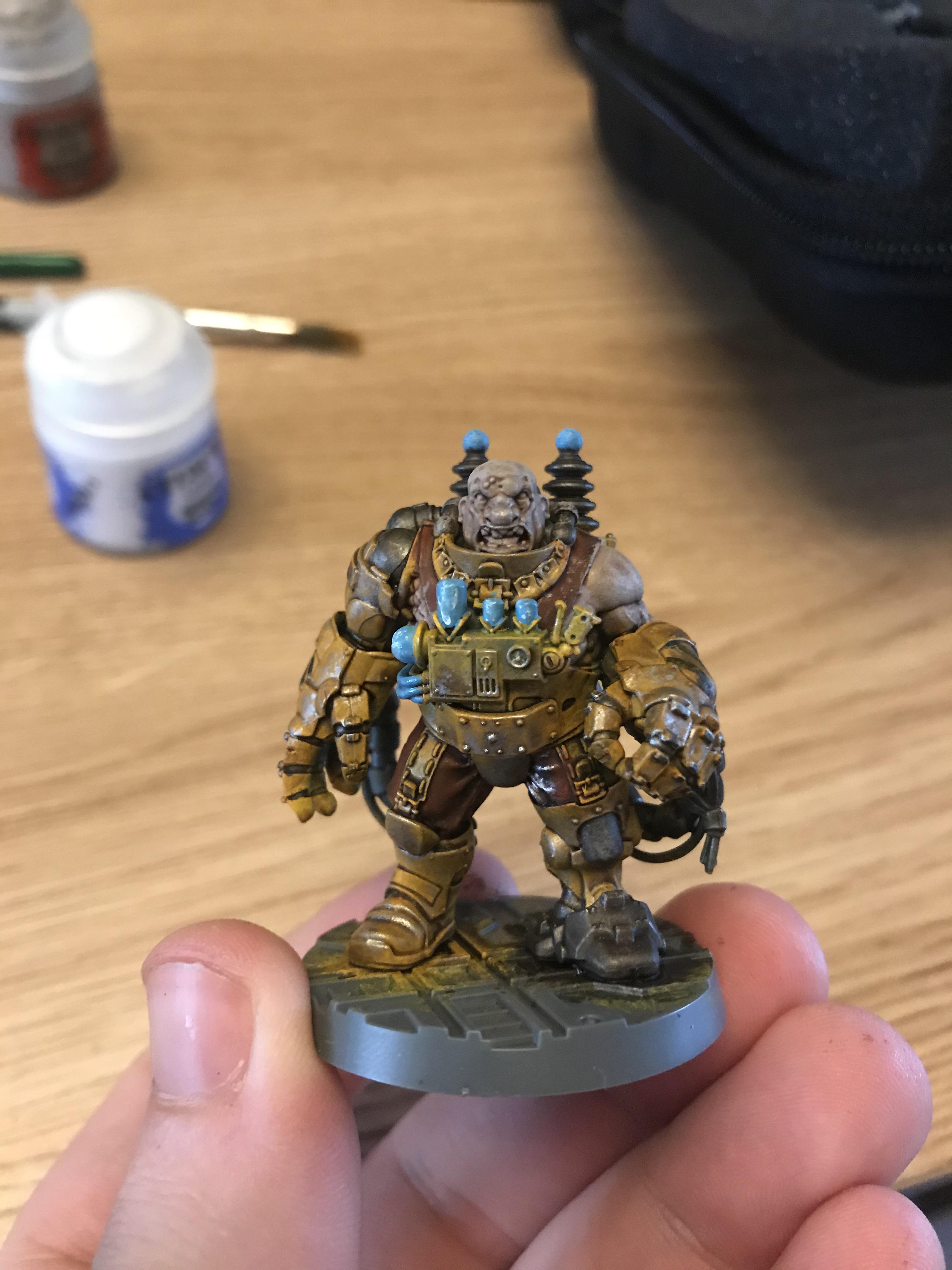 Just made the plunge into Necromunda with some Ogryns, painted up the overboss “TR3-V” | Scrolller