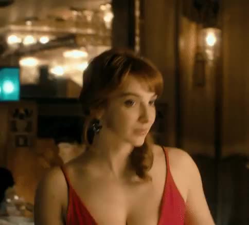 just taking a seat | Scrolller