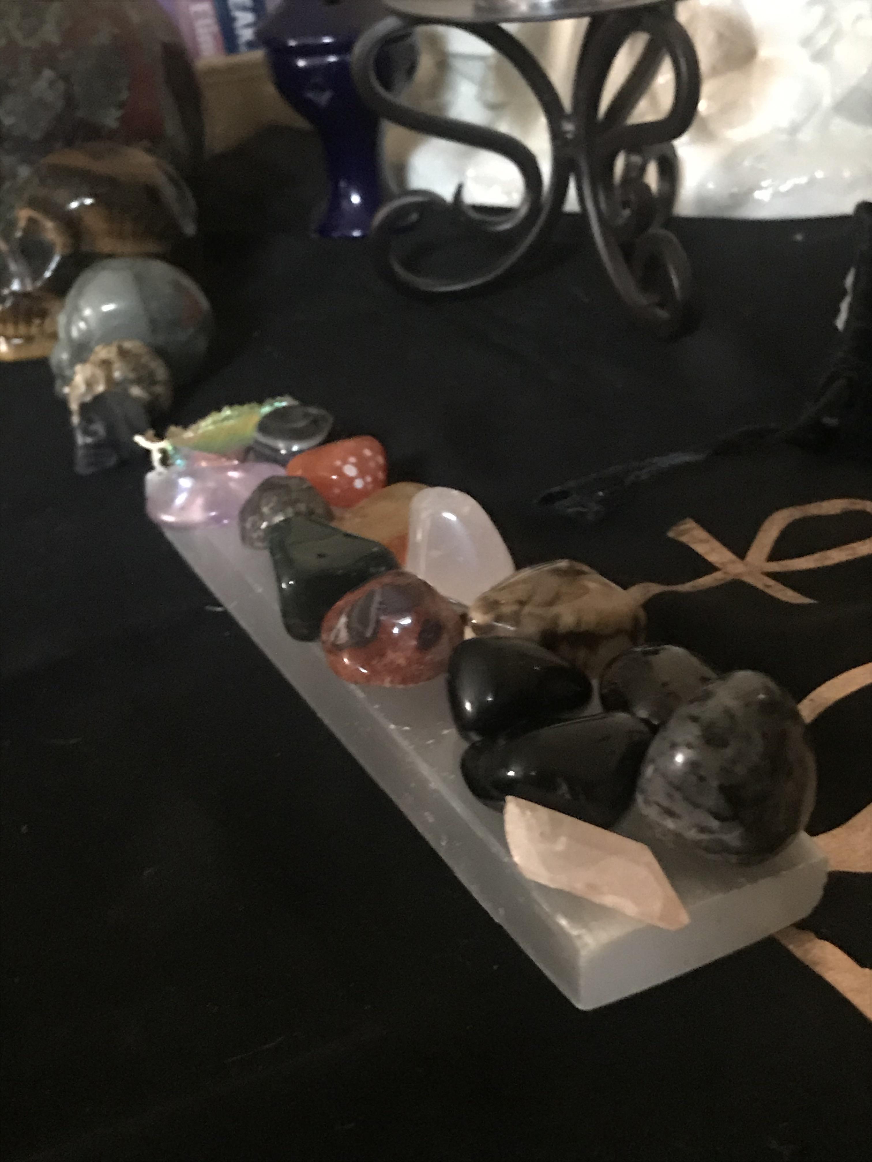 Just using my new “wireless crystal charging pad” | Scrolller