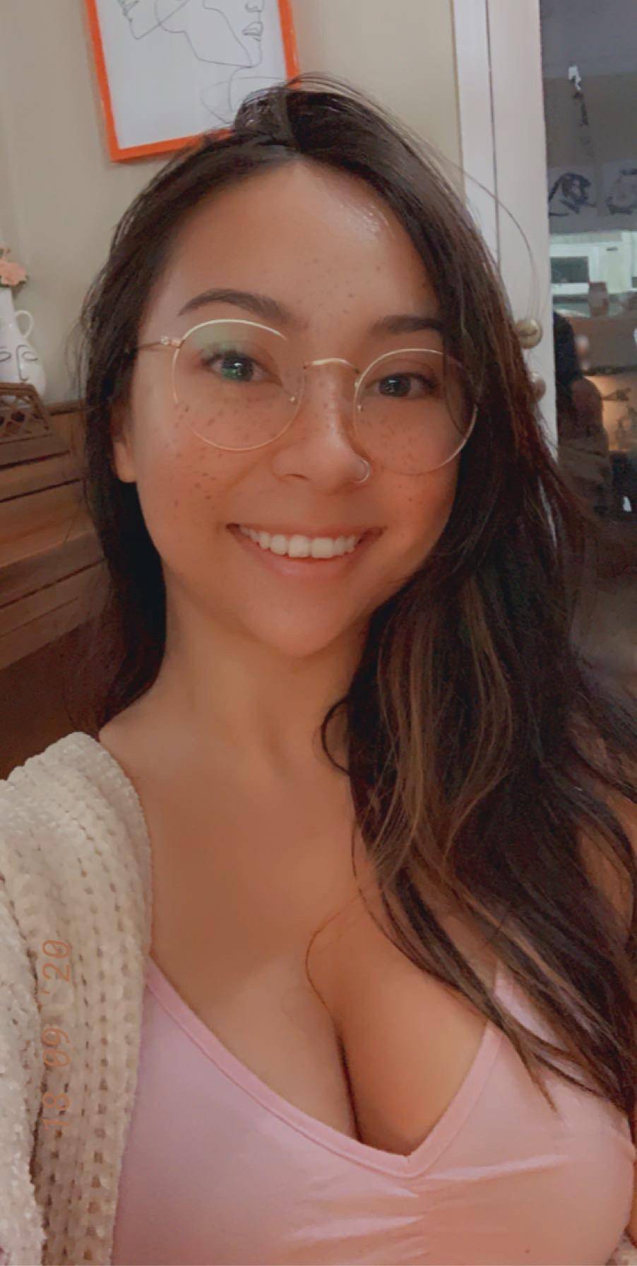 Just wanted to say hello and that I hope you have a magnificent day!! 💕 [23f] | Scrolller