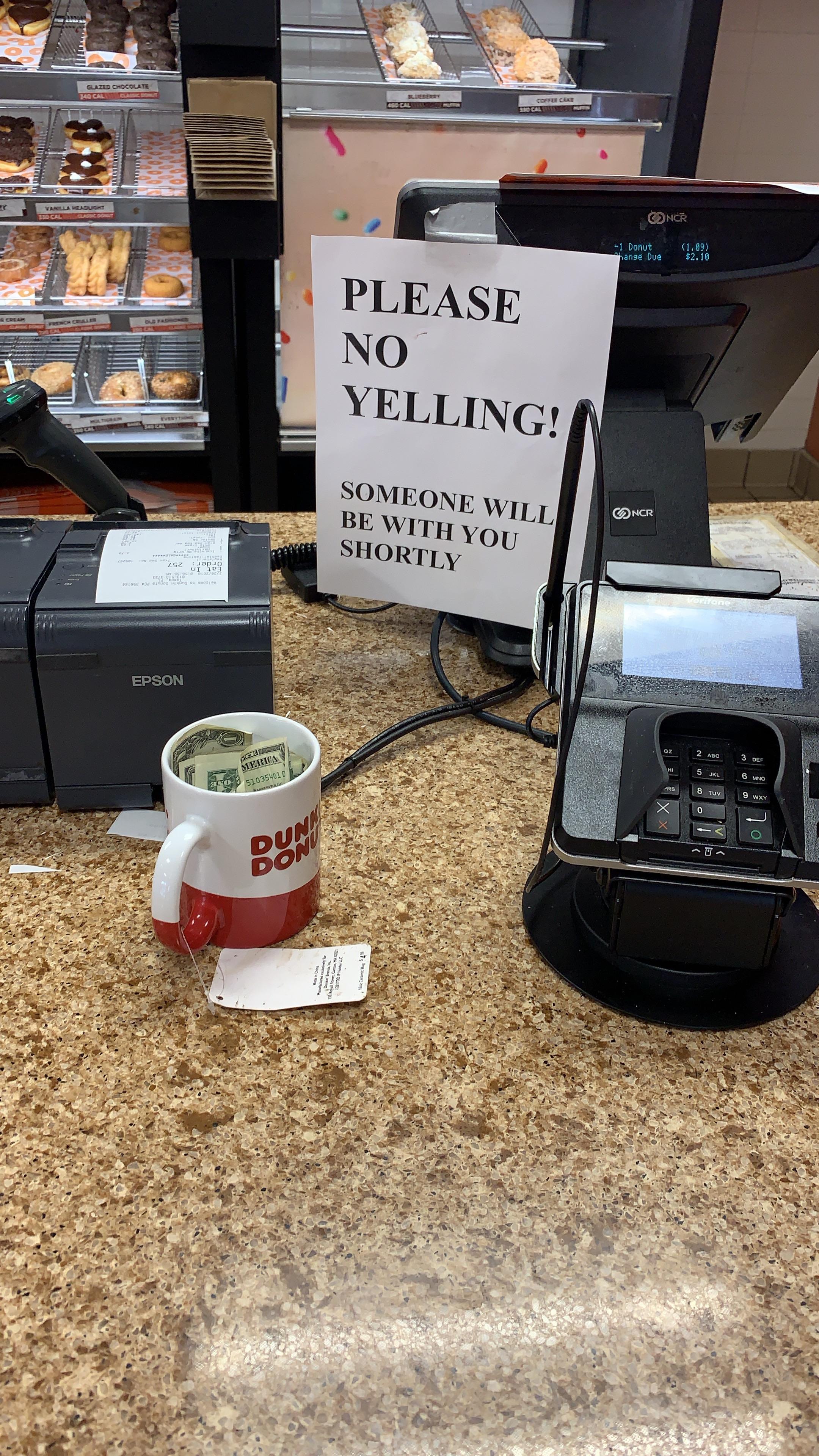 Just your friendly local Dunkin’ Donuts | Scrolller