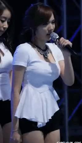 K-Pop delivers again... | Scrolller