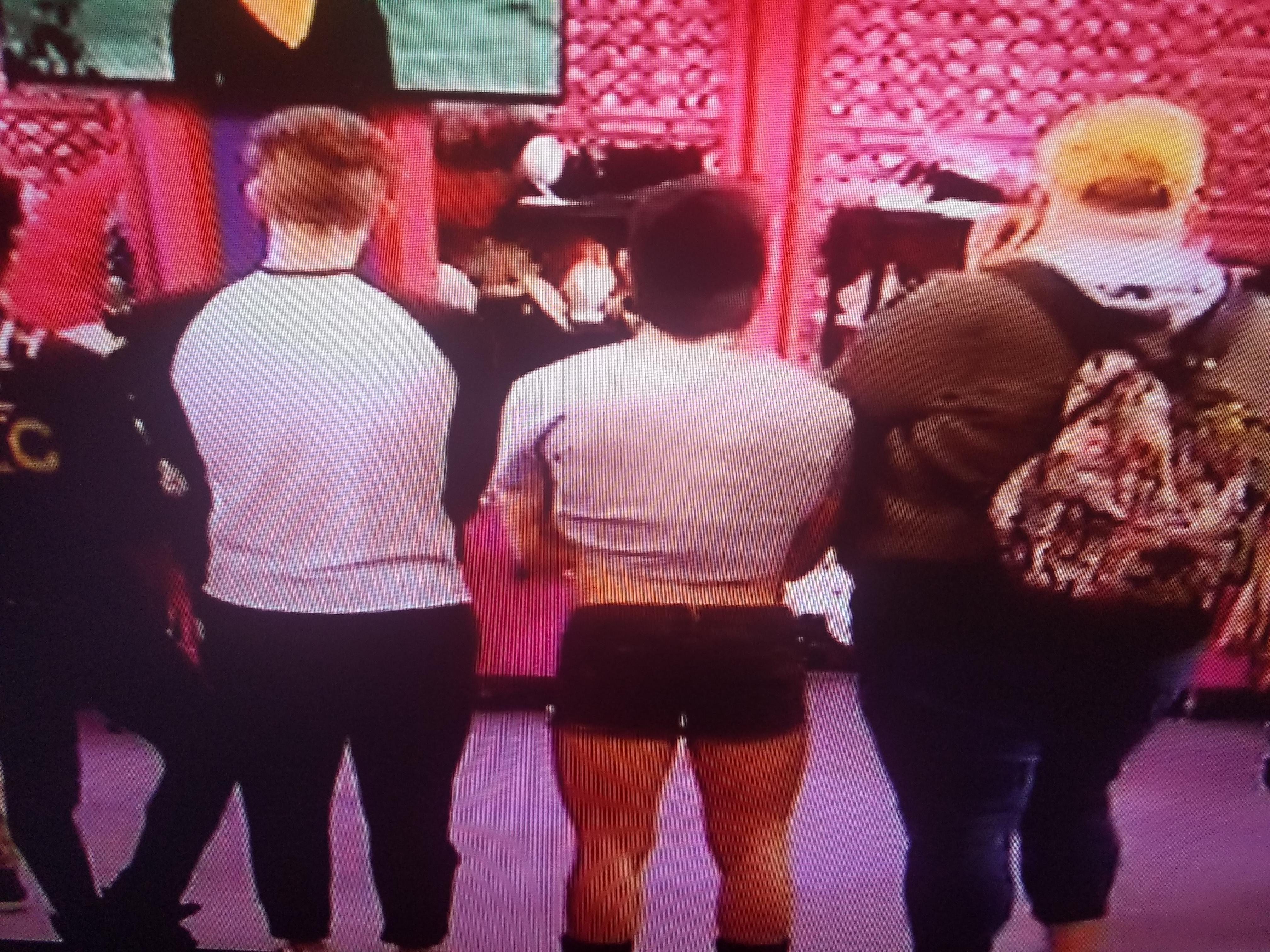 Kameron looking thicc in the workroom 👅 | Scrolller