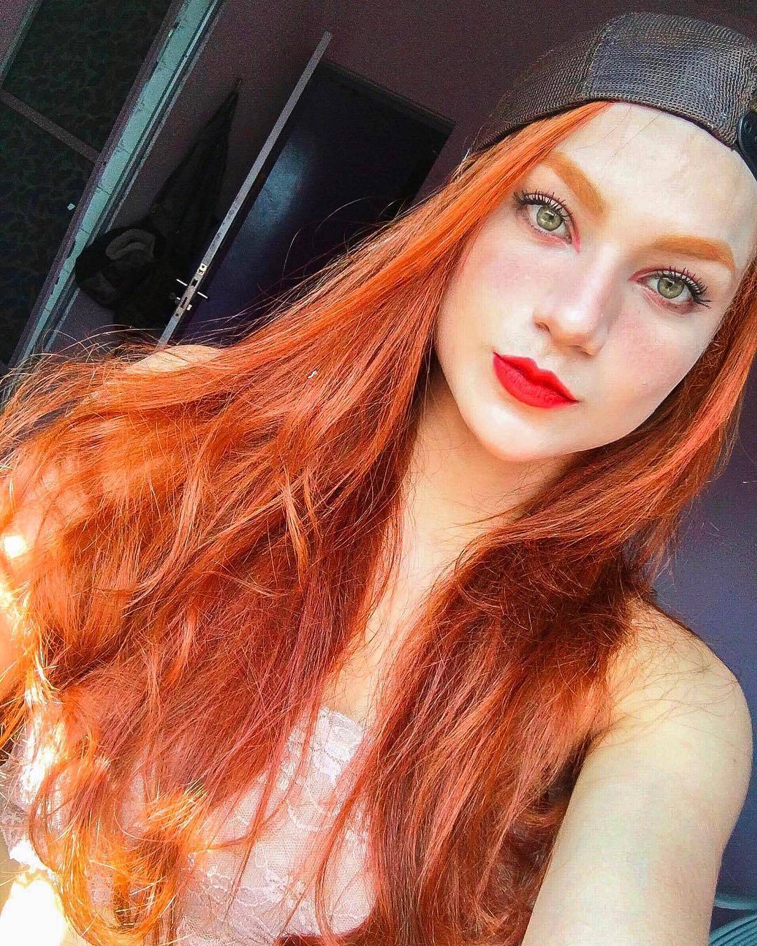 Kamila Pompeu | Scrolller