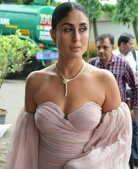 Kareena Kapoor: 1 + 1 = 8 | Scrolller