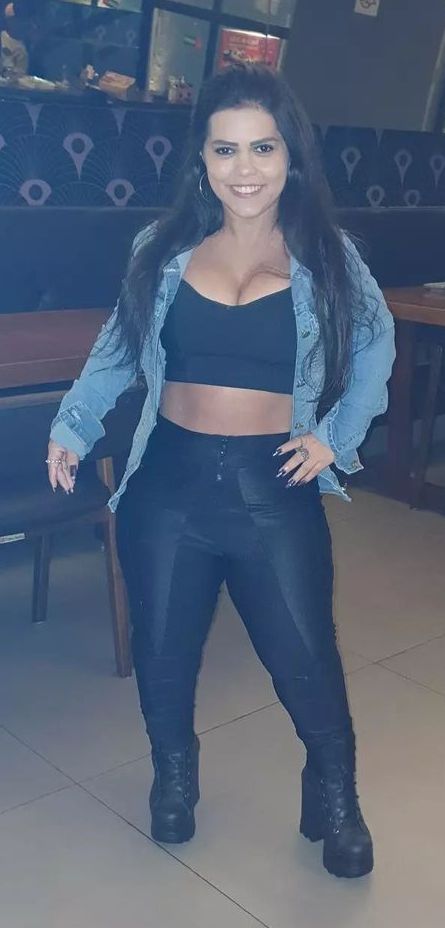 Karina Lemos | Scrolller