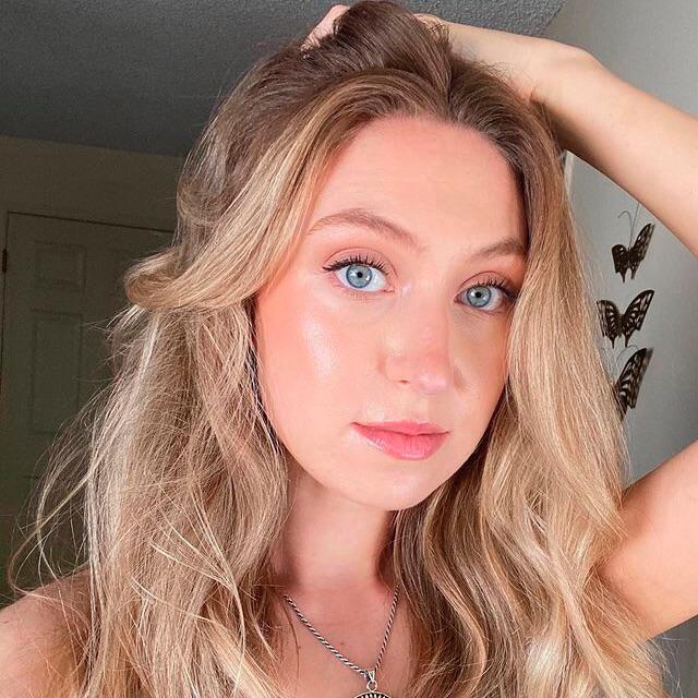 Kay Zurasky | Scrolller