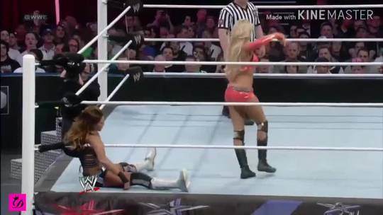 Kelly Kelly stinkfacing Eve Torres | Scrolller