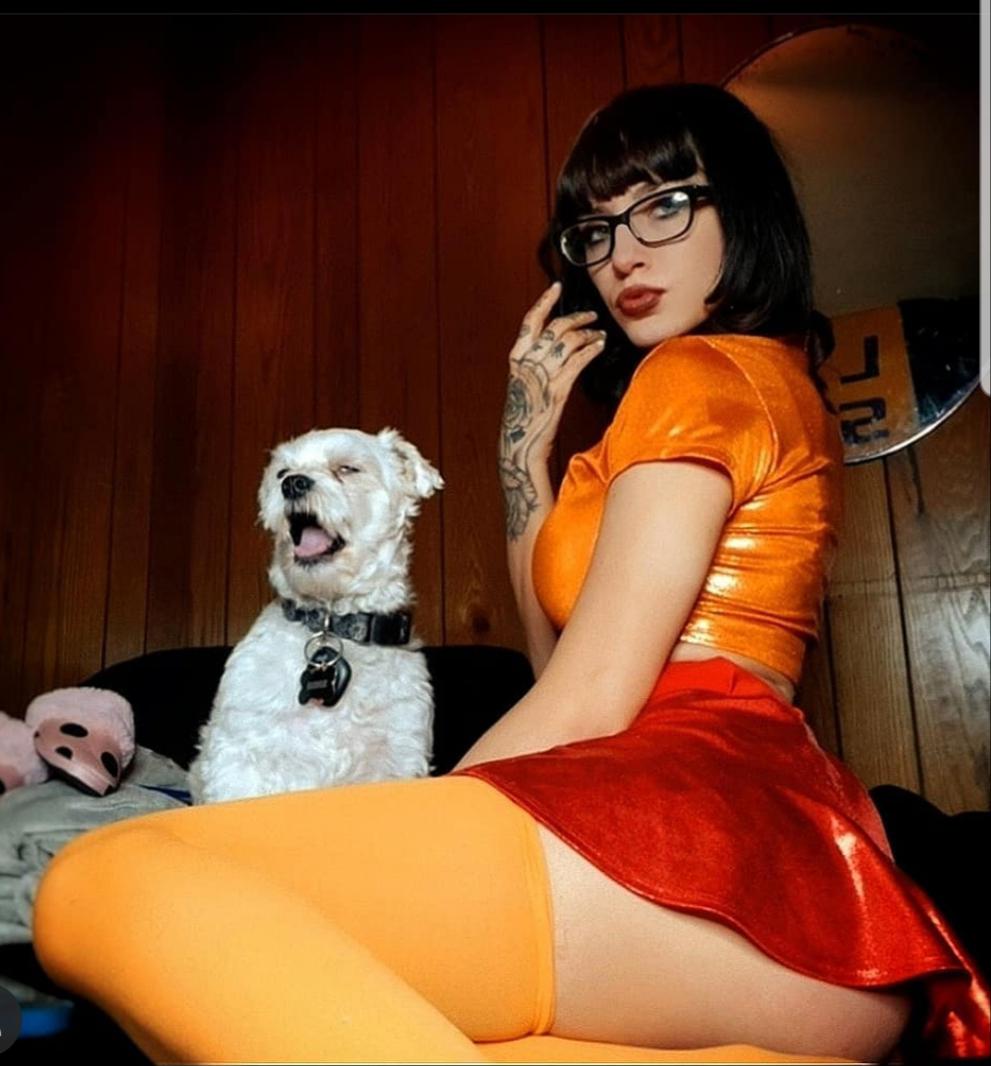 Kelsie Suicide | Scrolller