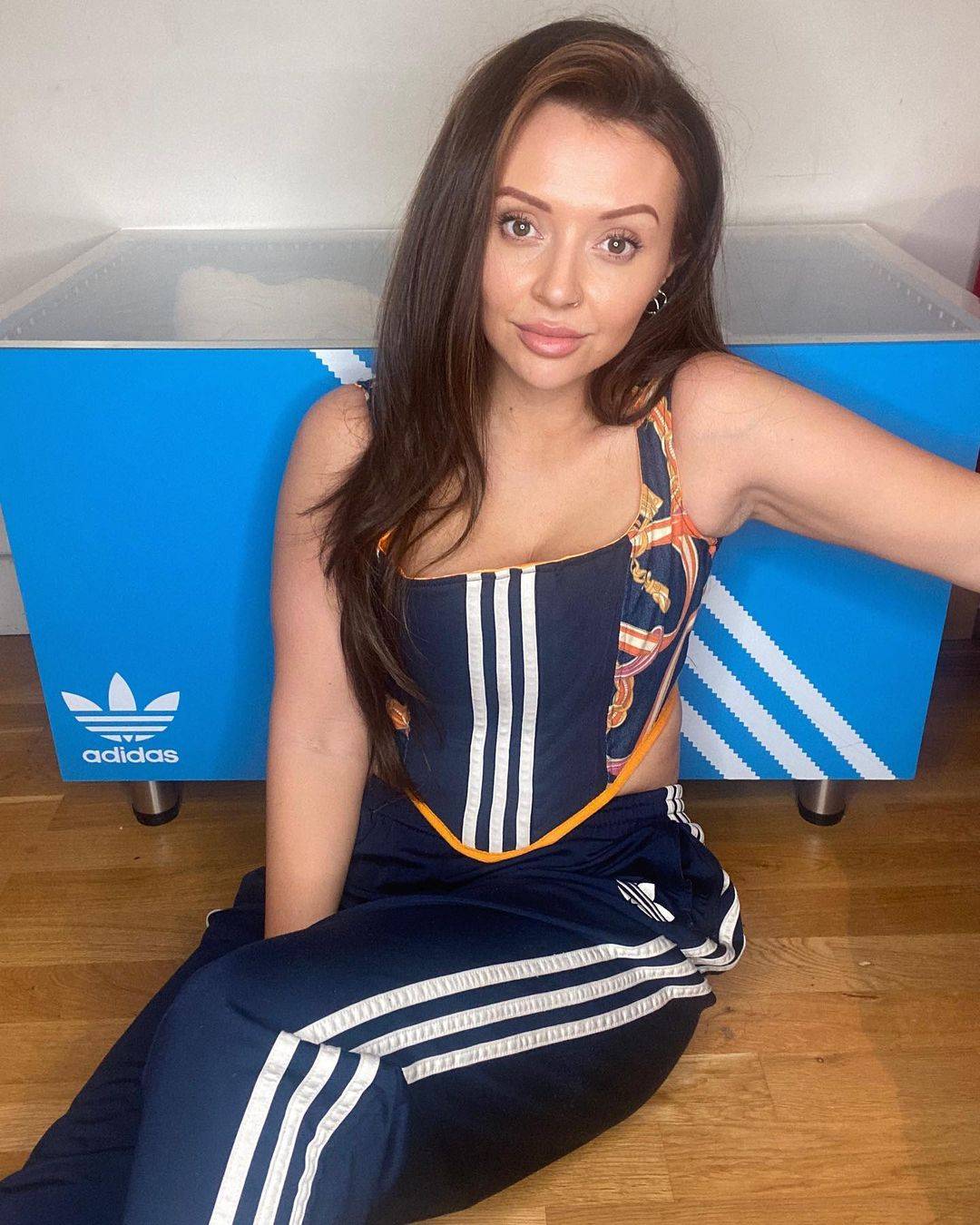 Kimberly Hart-Simpson | Scrolller