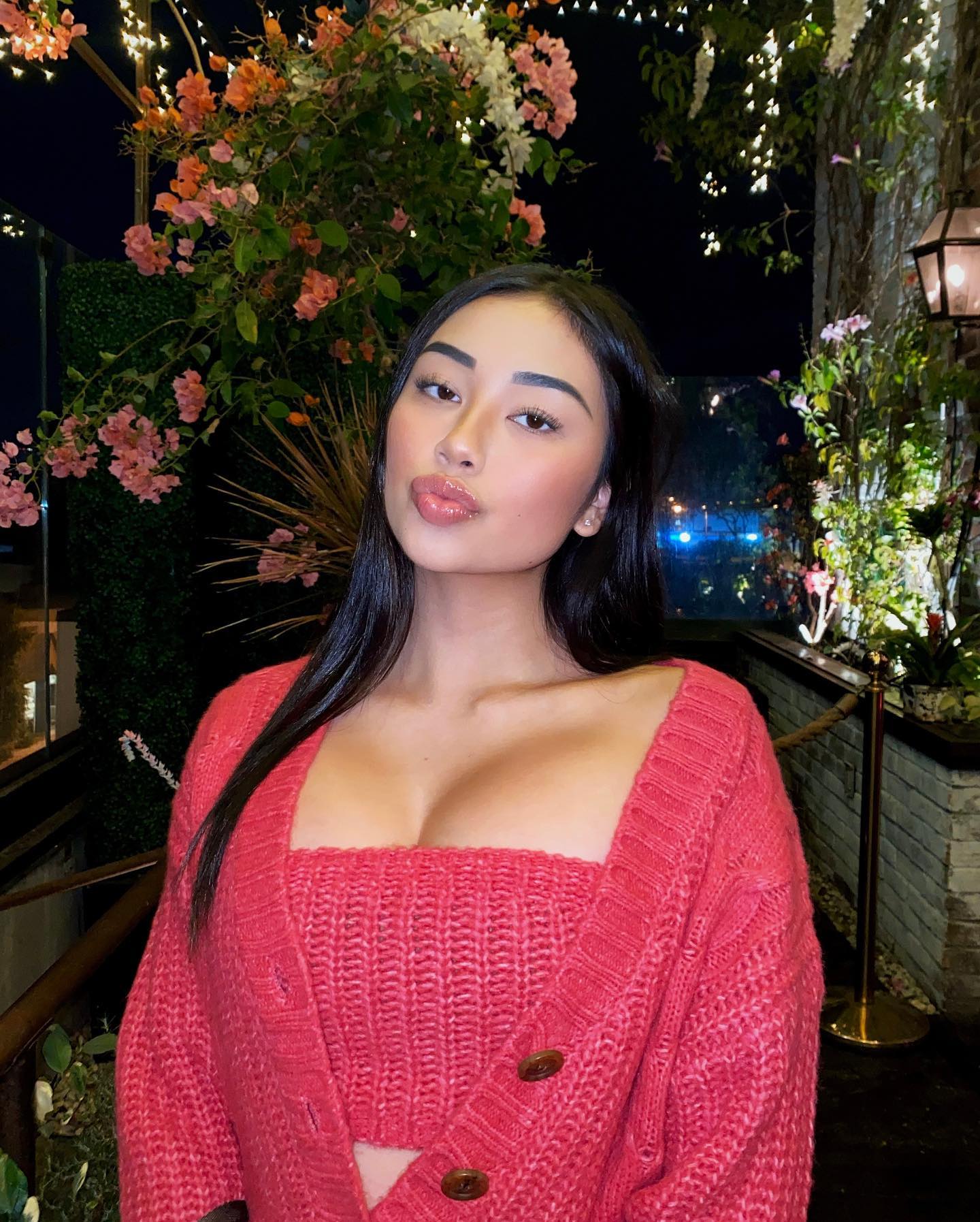 Kisses Scrolller