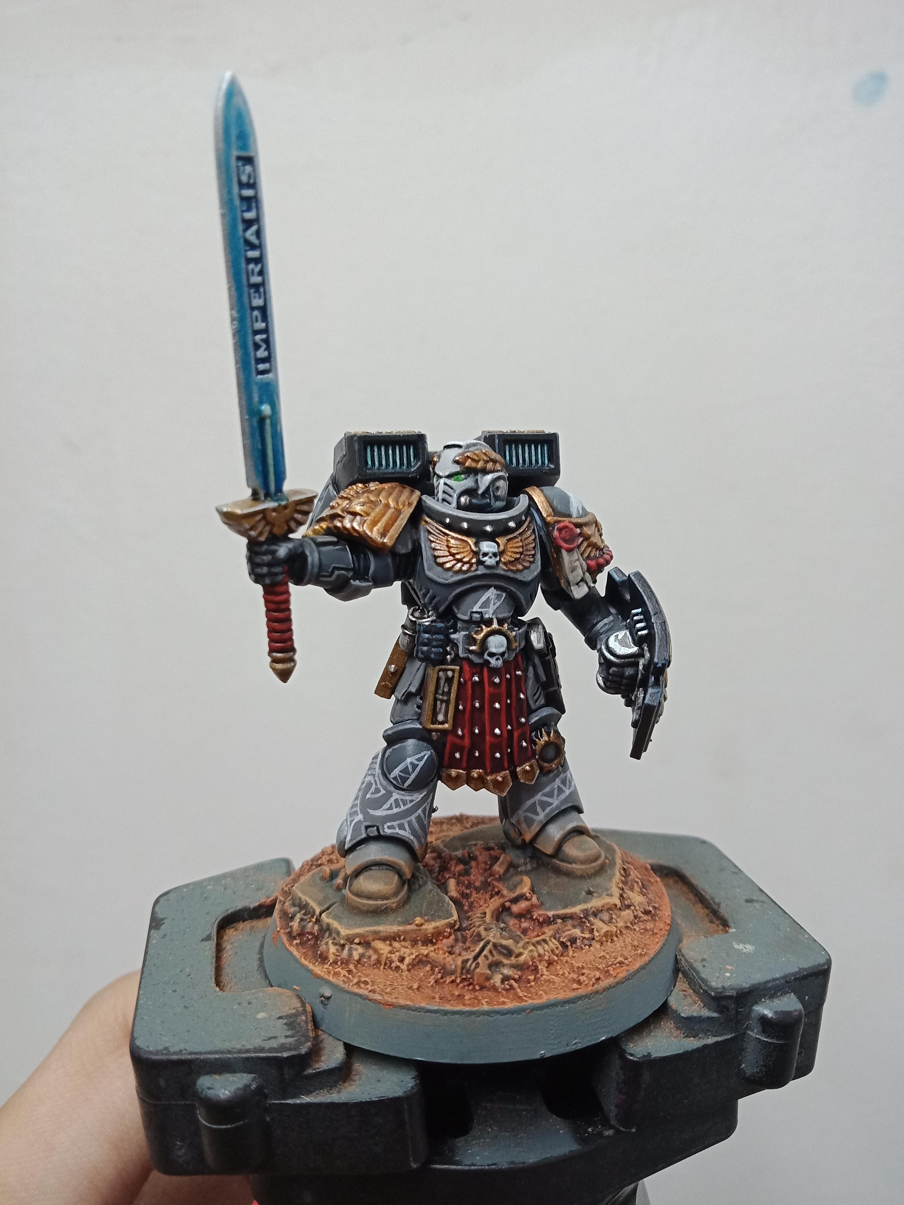 Kitbashed Captain with Relic Blade and StormShield finished :) | Scrolller