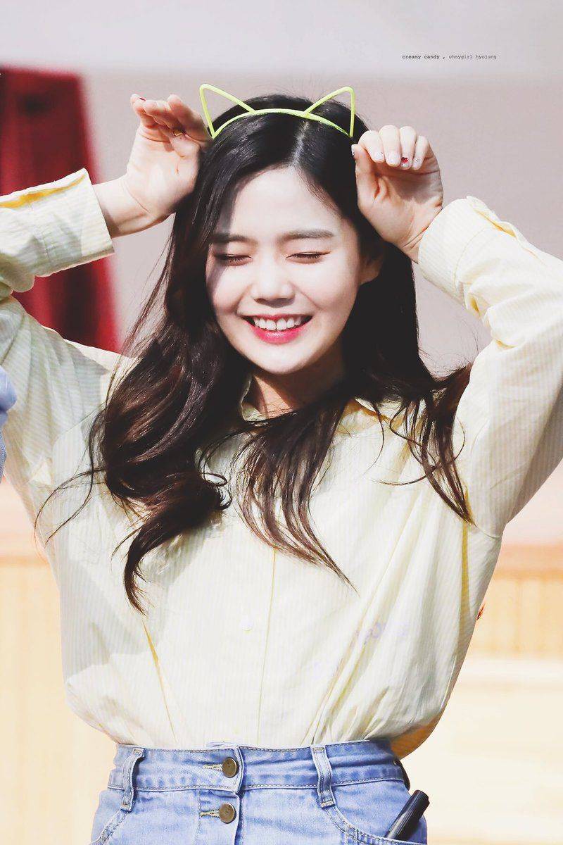 Kitten Hyojung | Scrolller