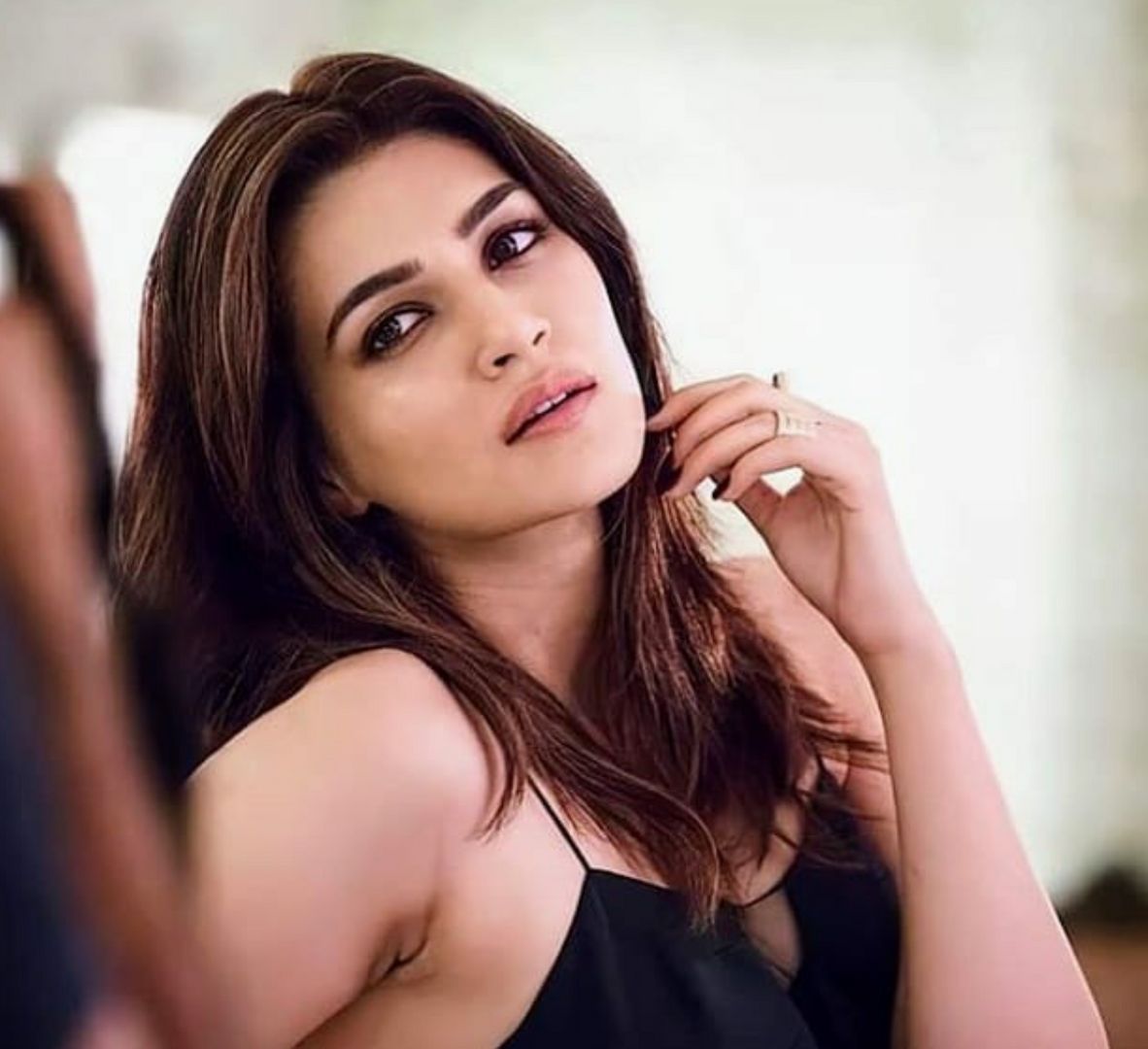 Kriti Sanon | Scrolller