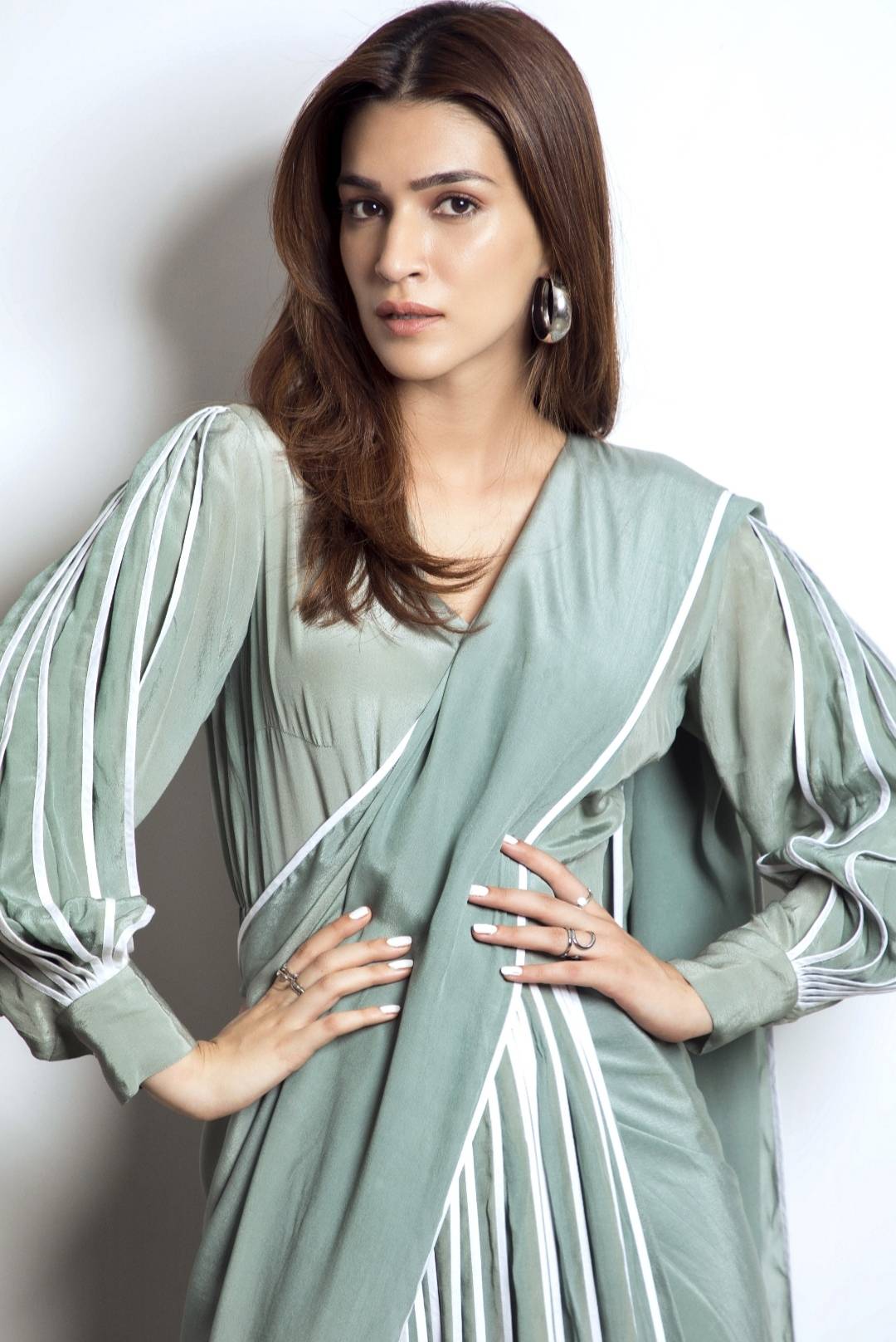 Kriti Sanon looking bomb | Scrolller